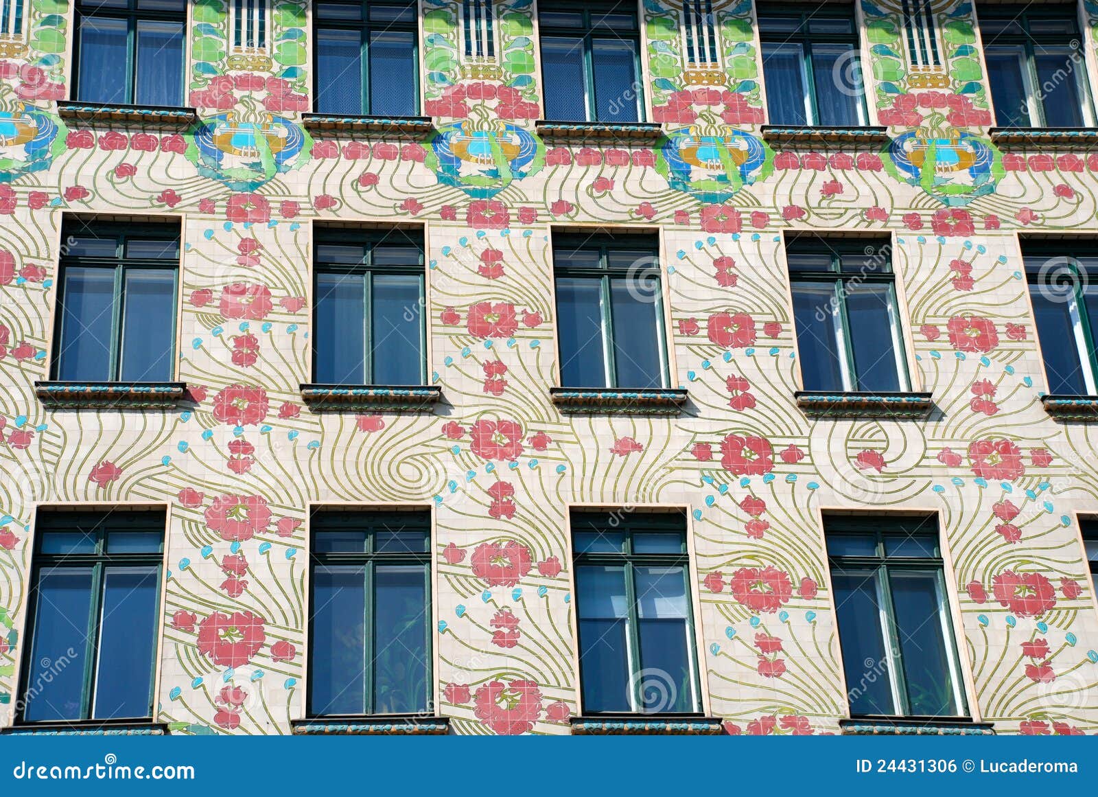 Fachada De Jugendstil En Viena Foto de archivo - Imagen de flor ...