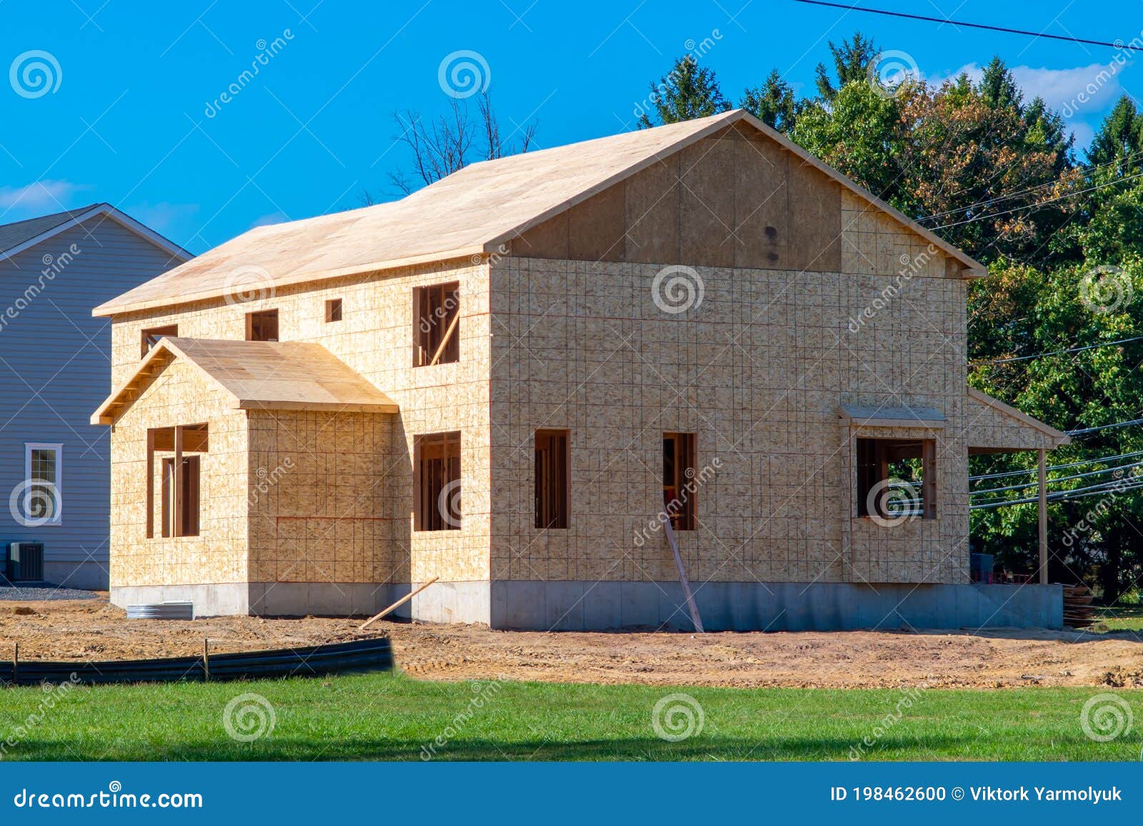 Fachada De Uma Casa De Contraplacado Foto de Stock - Imagem de fachada ...