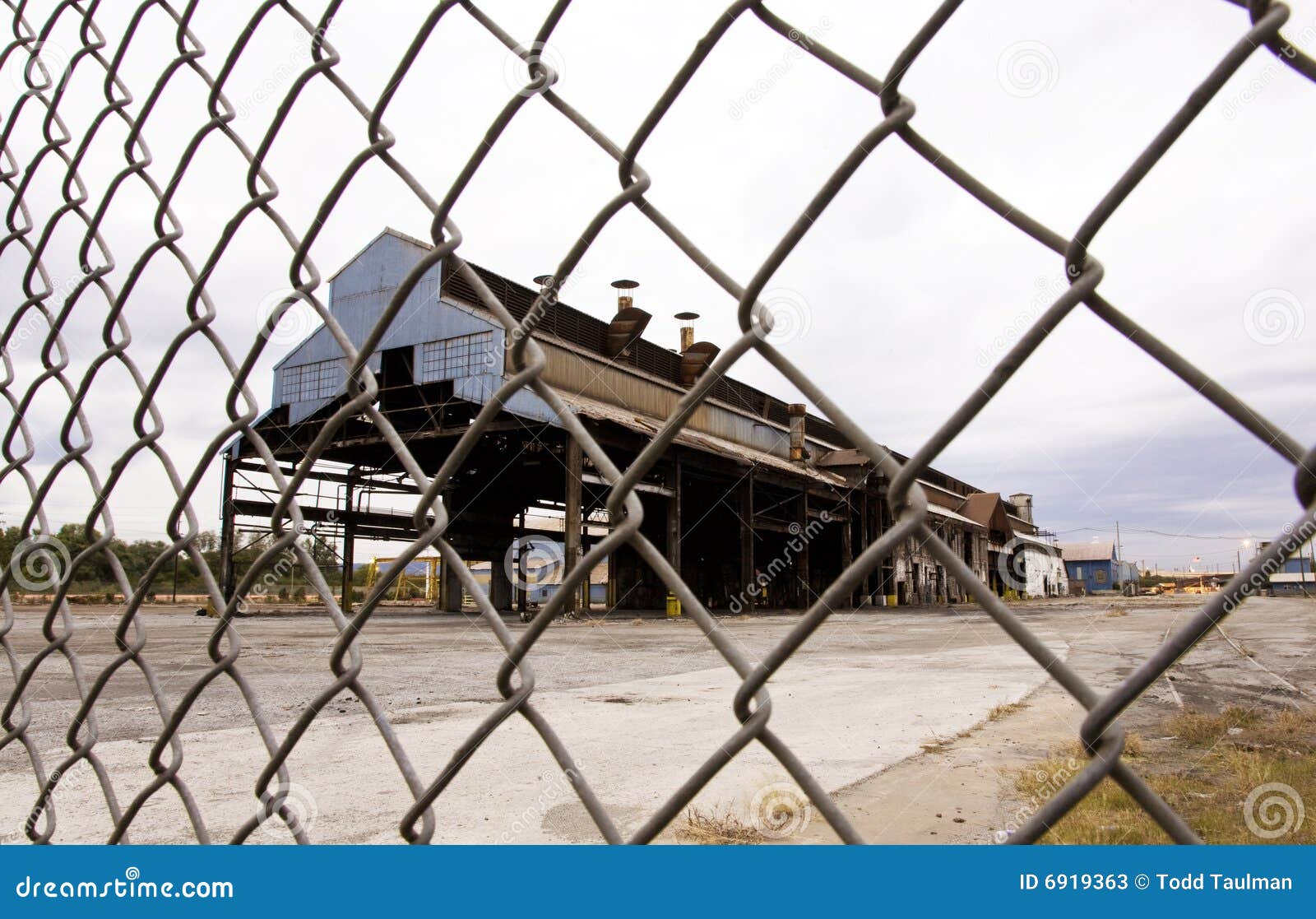 Factory Closed stock image. Image of empty, recession - 6919363