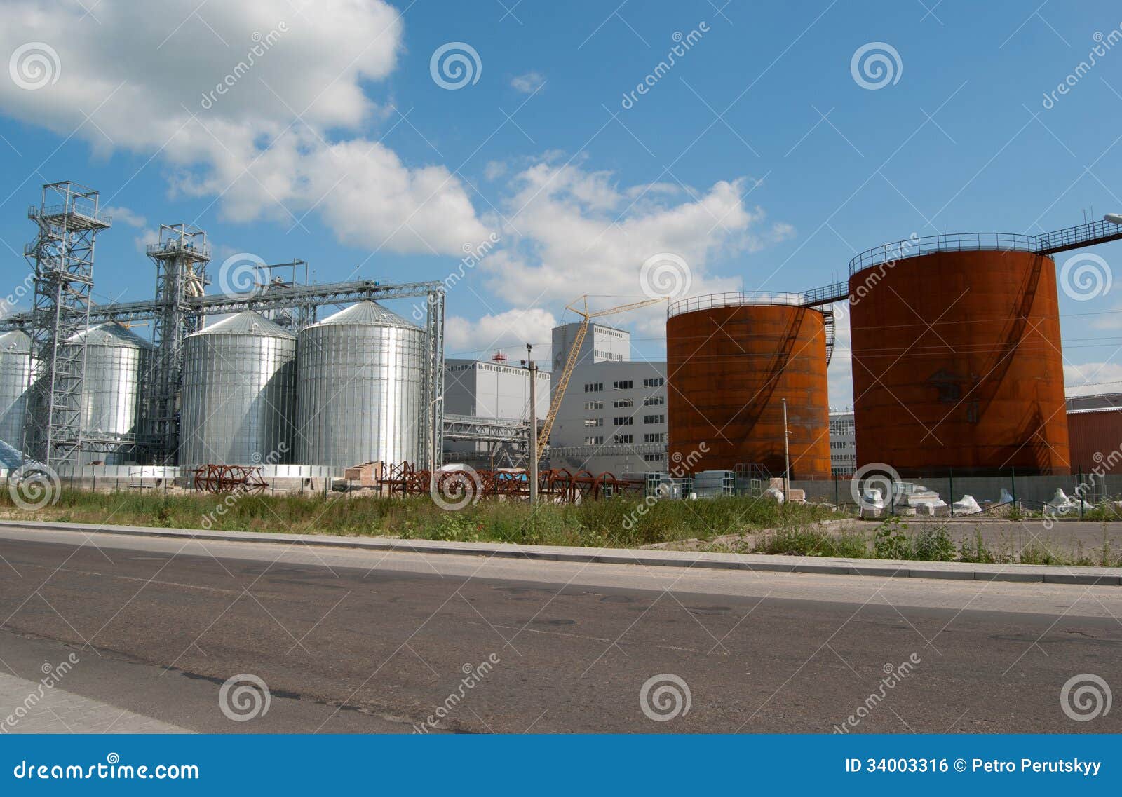Factory Processing of Sunflower Stock Photo - Image of chemical ...