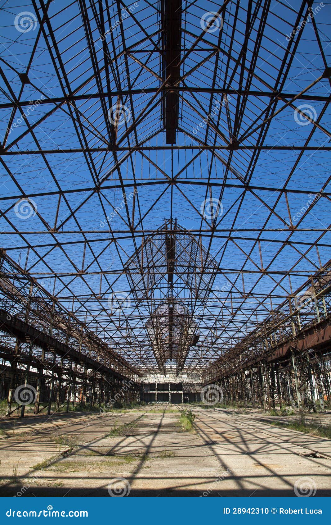 Factory ruin stock photo. Image of city, factory, destruction - 28942310