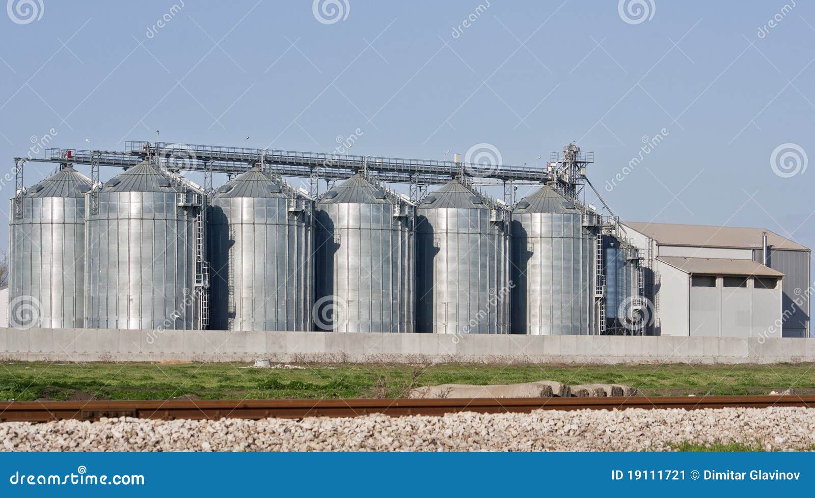 Factory s silo stock image. Image of refinery, factory - 19111721