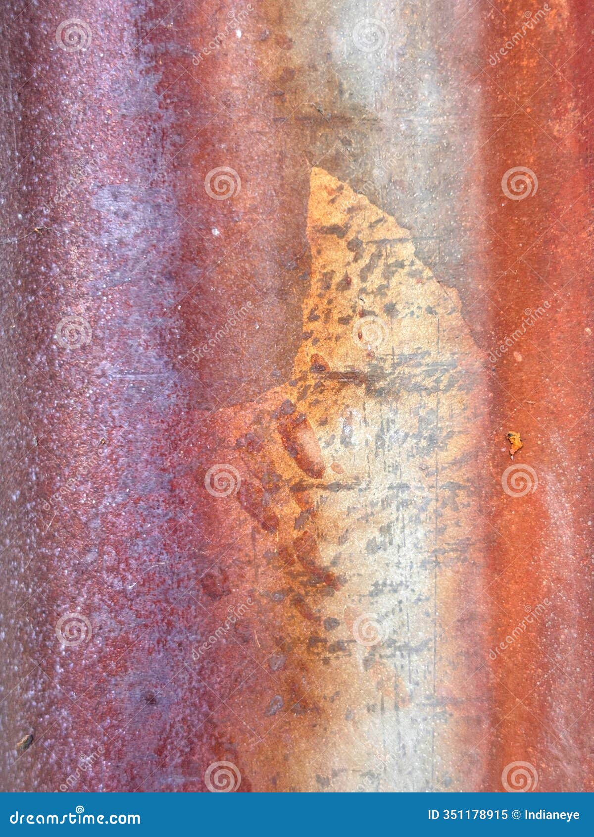 A Faded Orange and White Background with a Zigzag Line in the Middle ...