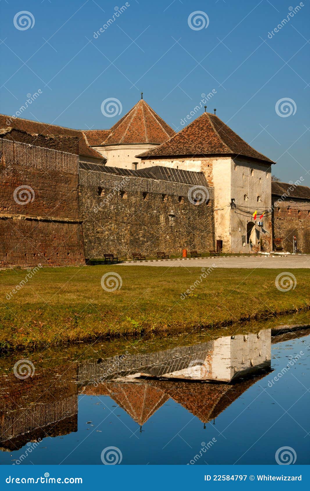 Fagaras Fortress - Romania stock image. Image of castle - 22584797