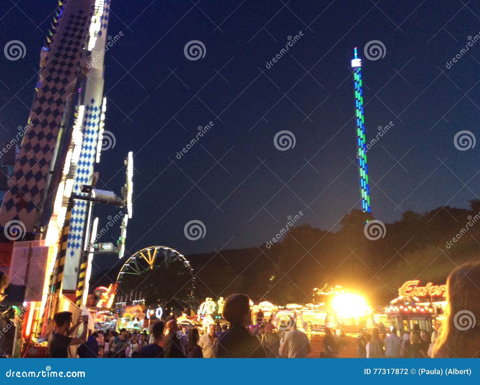 Fair in the Evening editorial photography. Image of lights - 77317872