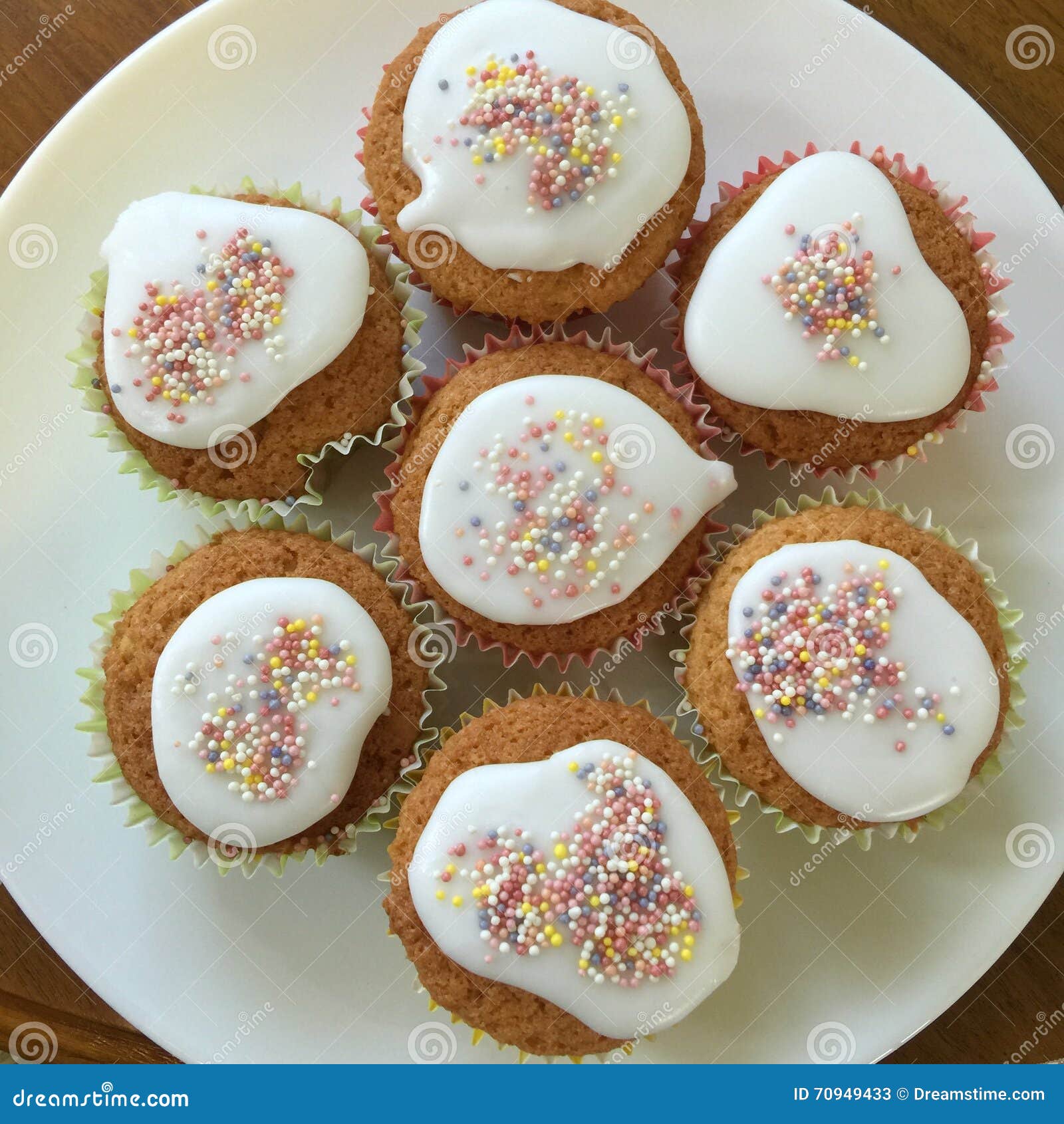 Fairy Cakes Stock Photo | CartoonDealer.com #5354604