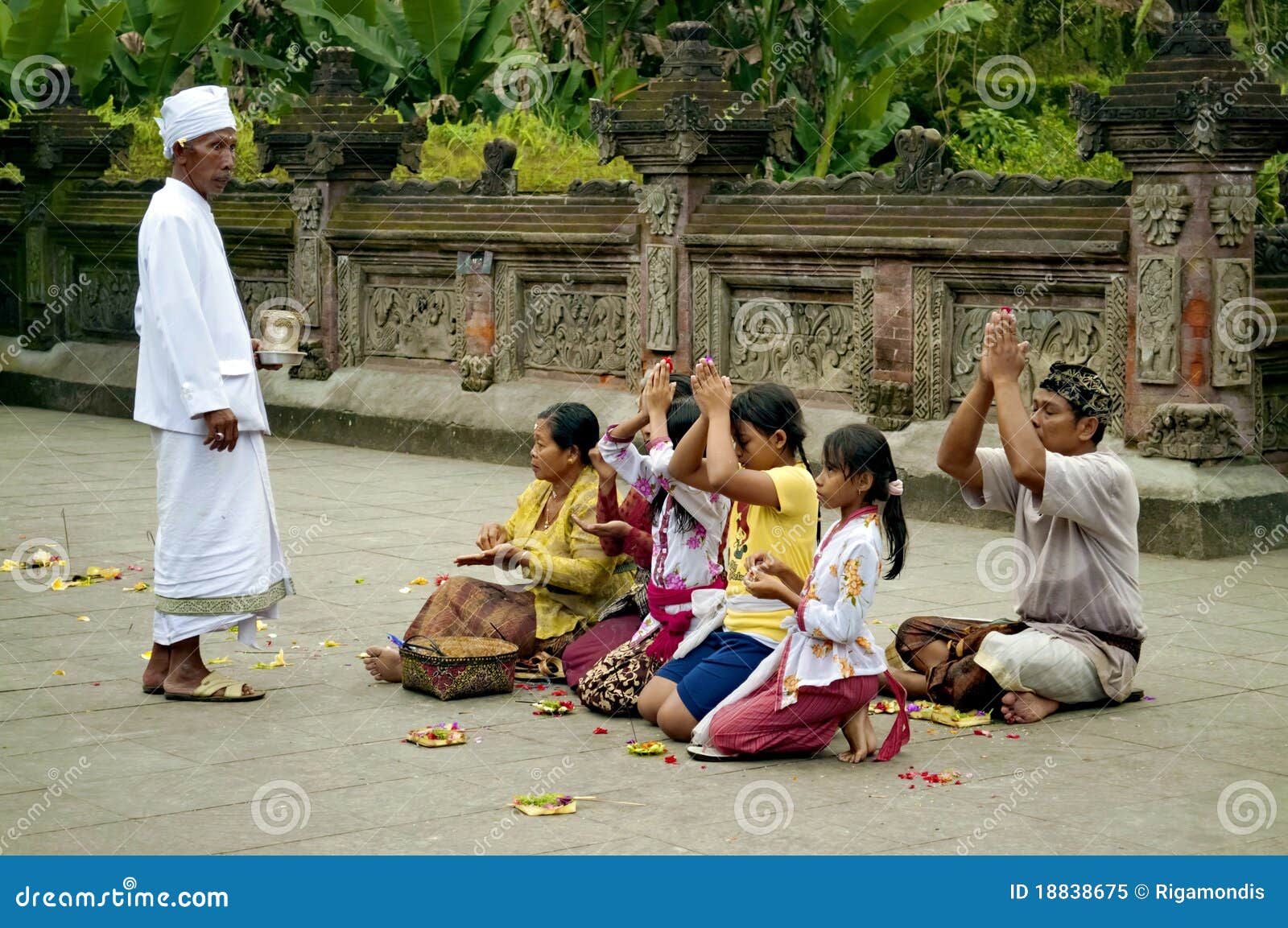 Faithful Prayer People editorial image. Image of indian - 18838675
