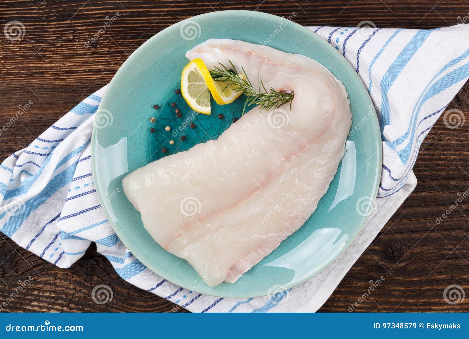 Faixa fresca do alabote imagem de stock. Imagem de peixes - 97348579