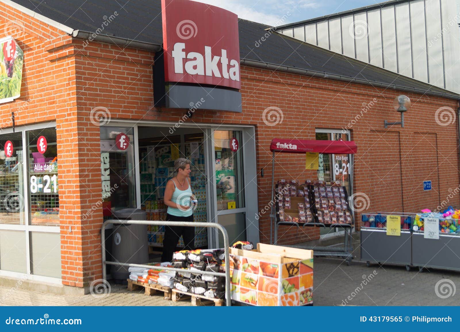 Fakta Retail Store Photos - Free & Royalty-Free Stock Photos from ...