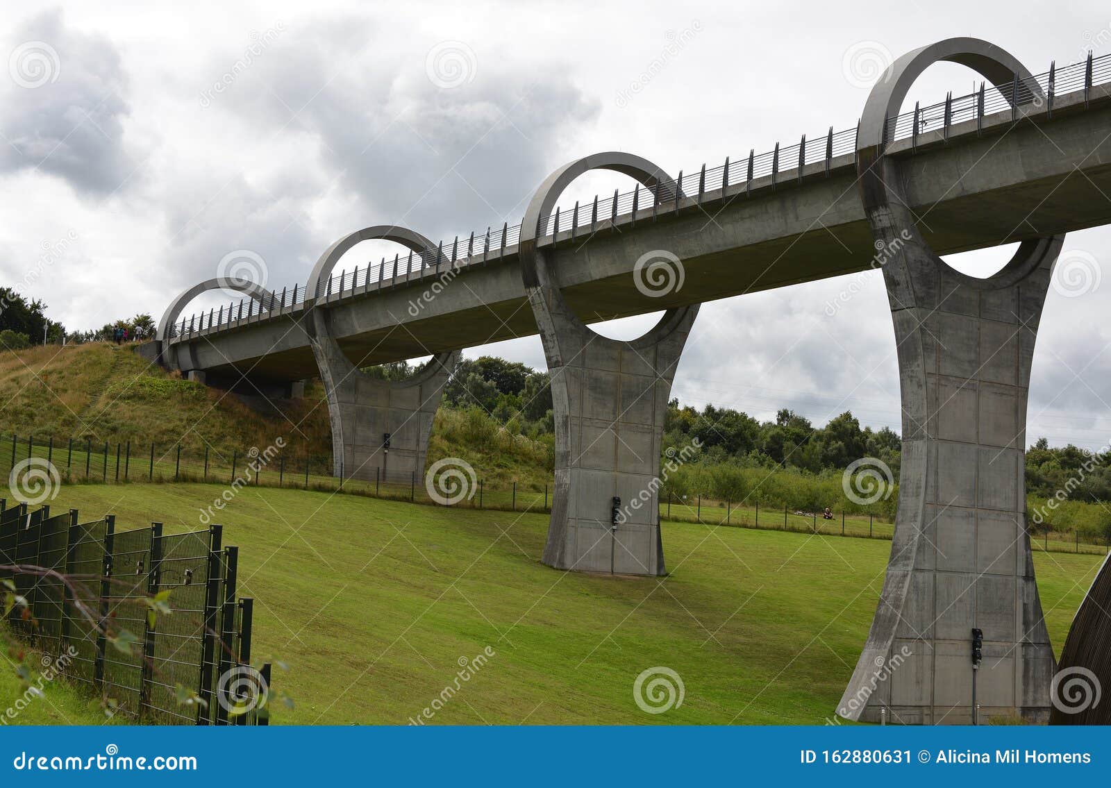Falkirk Wheel, Boat Rotary Elevator in Scotland Stock Image - Image of ...