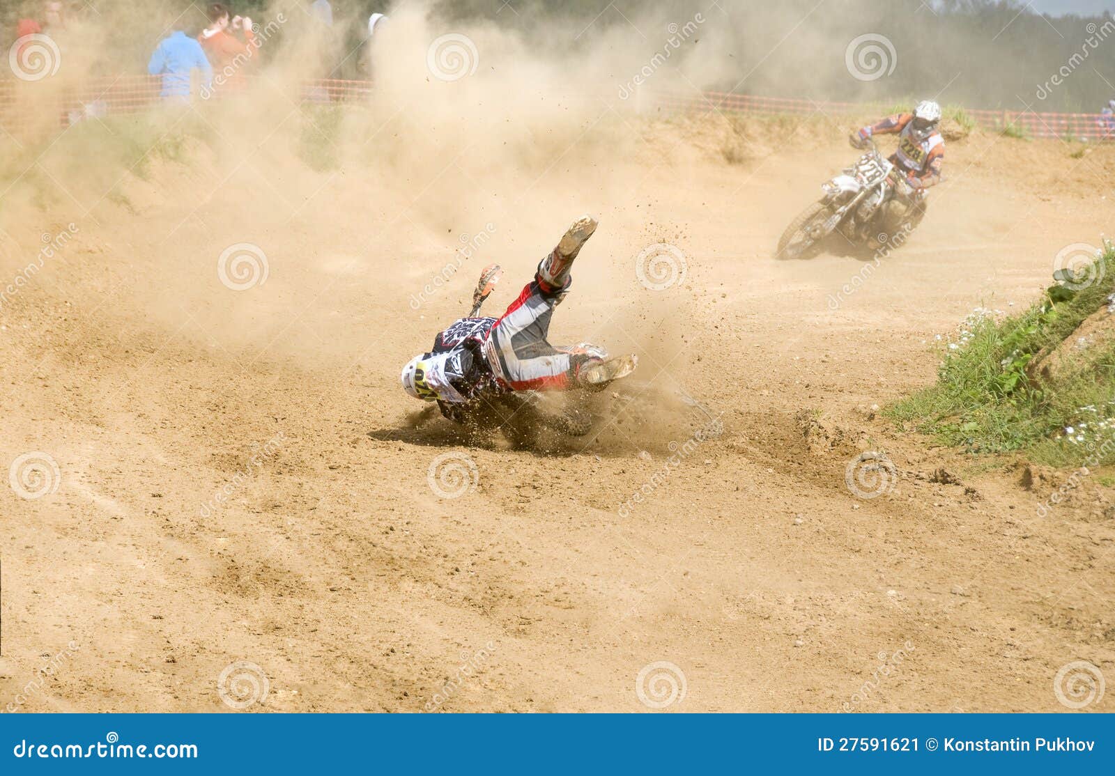 Fall of the athlete editorial photo. Image of motorized - 27591621