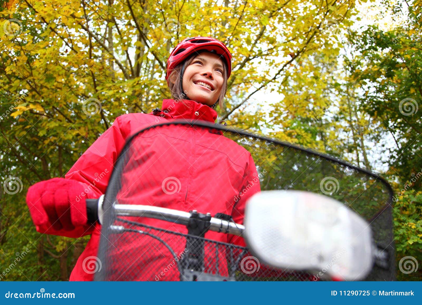 Fall bike woman stock image. Image of green, cycle, fitness - 11290725