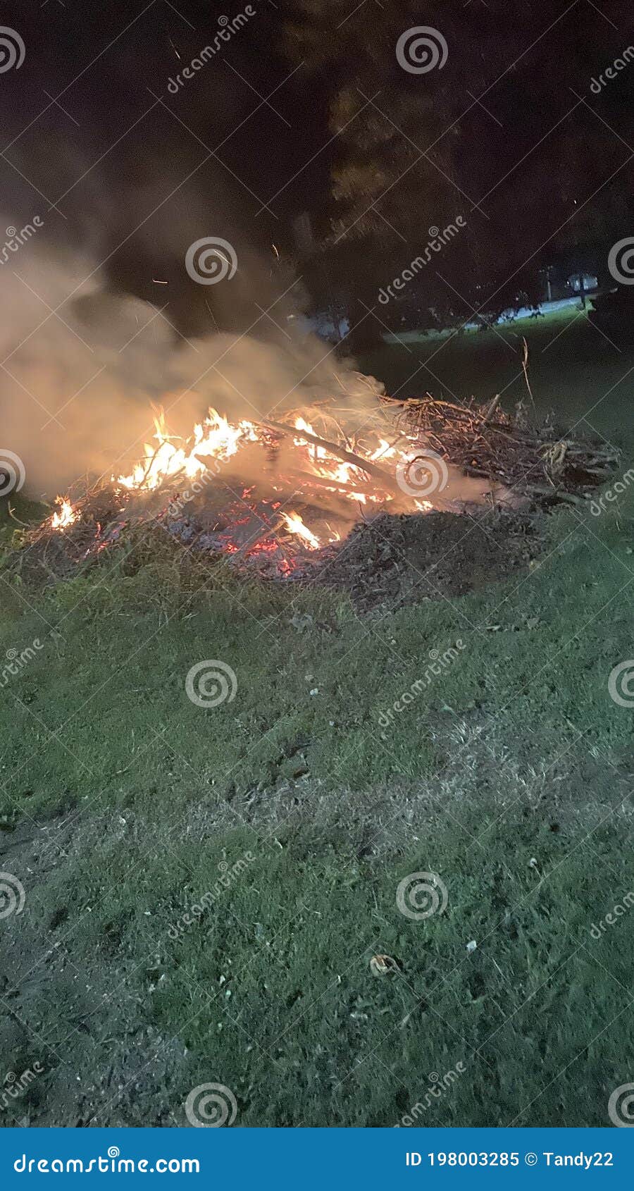 Fall Bonfire stock image. Image of smoke, wood, bonfire - 198003285