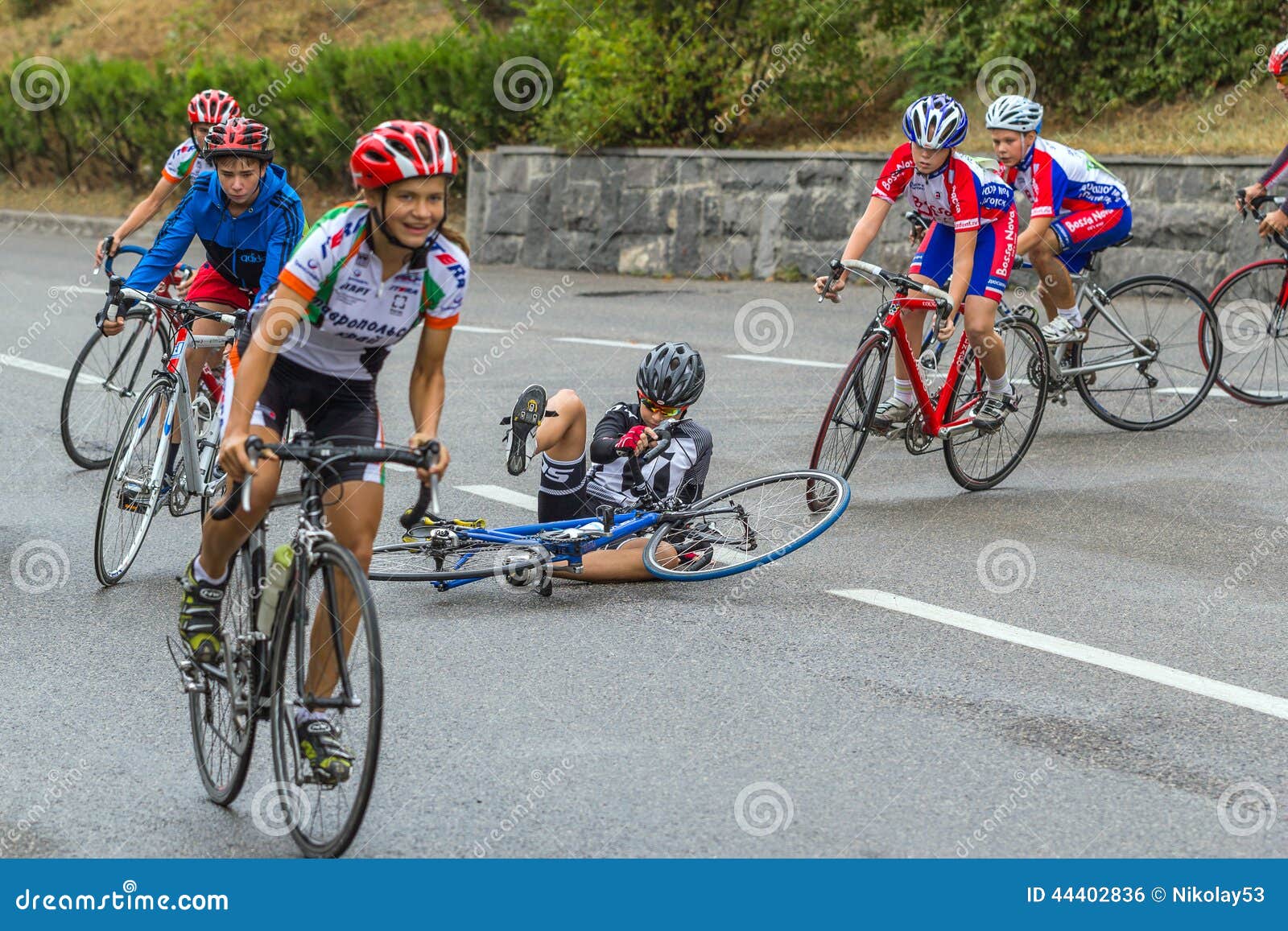 Fall of Cyclist on the Road Editorial Photo - Image of rivalry, build ...