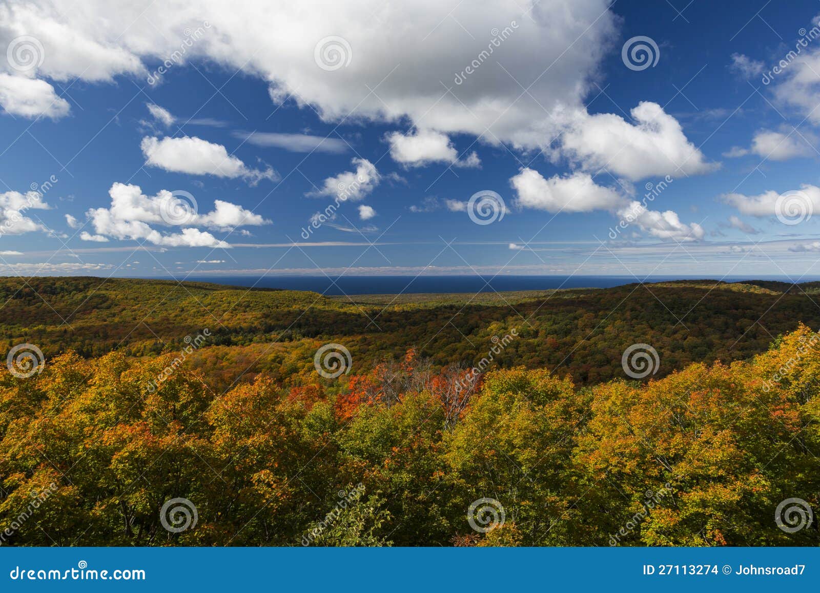 Fall Hills & Lake Superior Stock Photo - Image of superior, penninsula ...