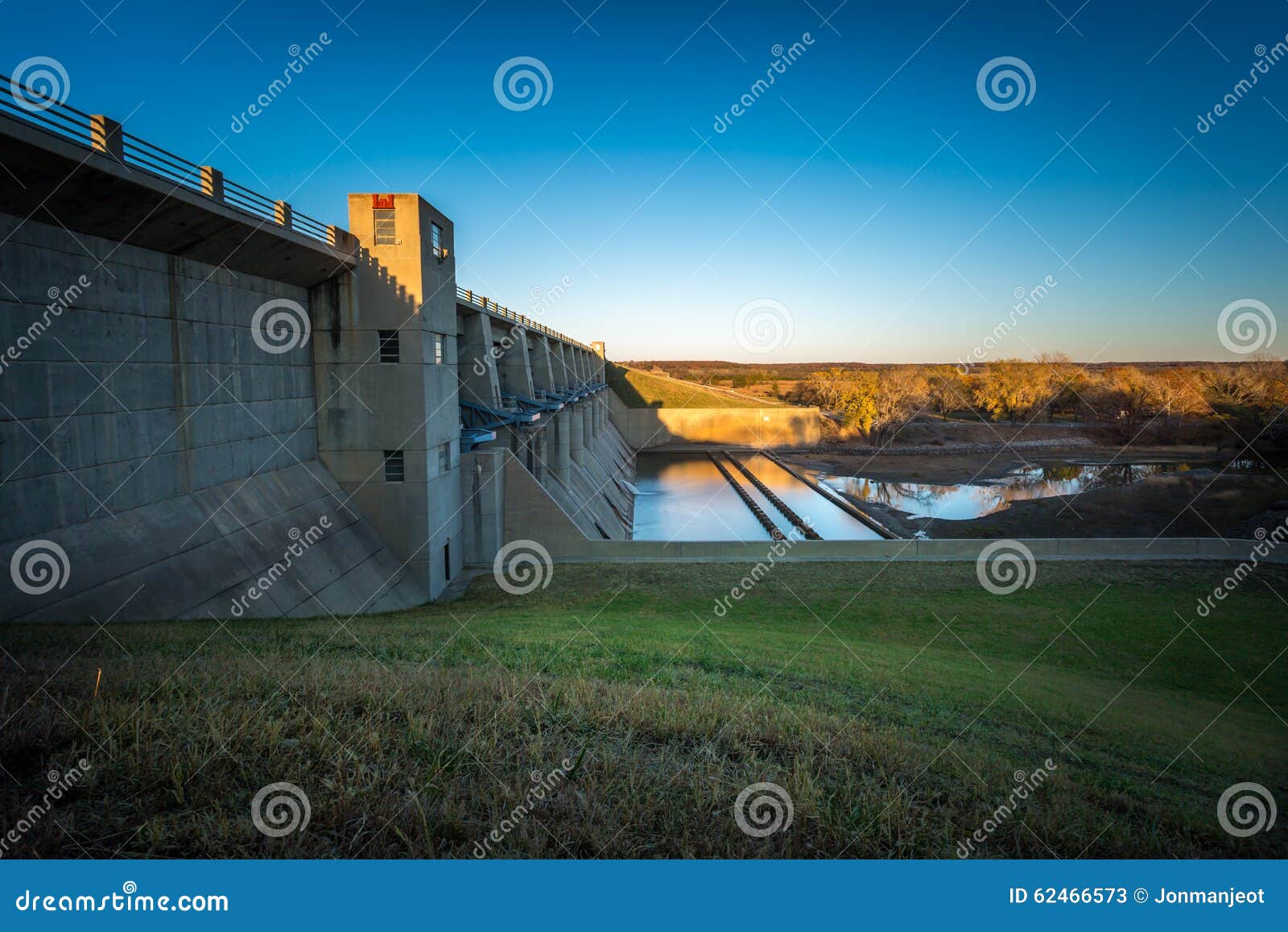 Fall River State Park Kansas Stock Image - Image of ferry, family: 62466573