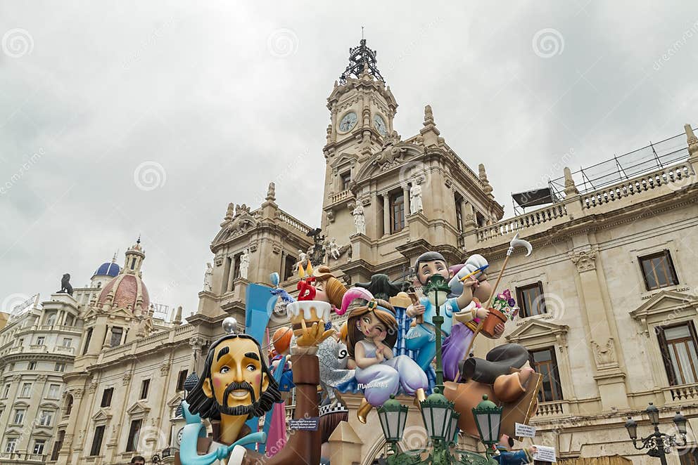 Fallas März 2016 in Valencia, Spanien Redaktionelles Stockbild - Bild von europäisch, stimmung ...