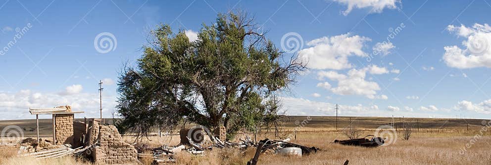 Fallen Adobe House Panorama Stock Image - Image of mexico, adobe: 1752835