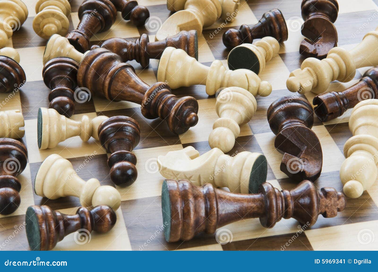 Fallen chess pieces stock image. Image of competition - 5969341