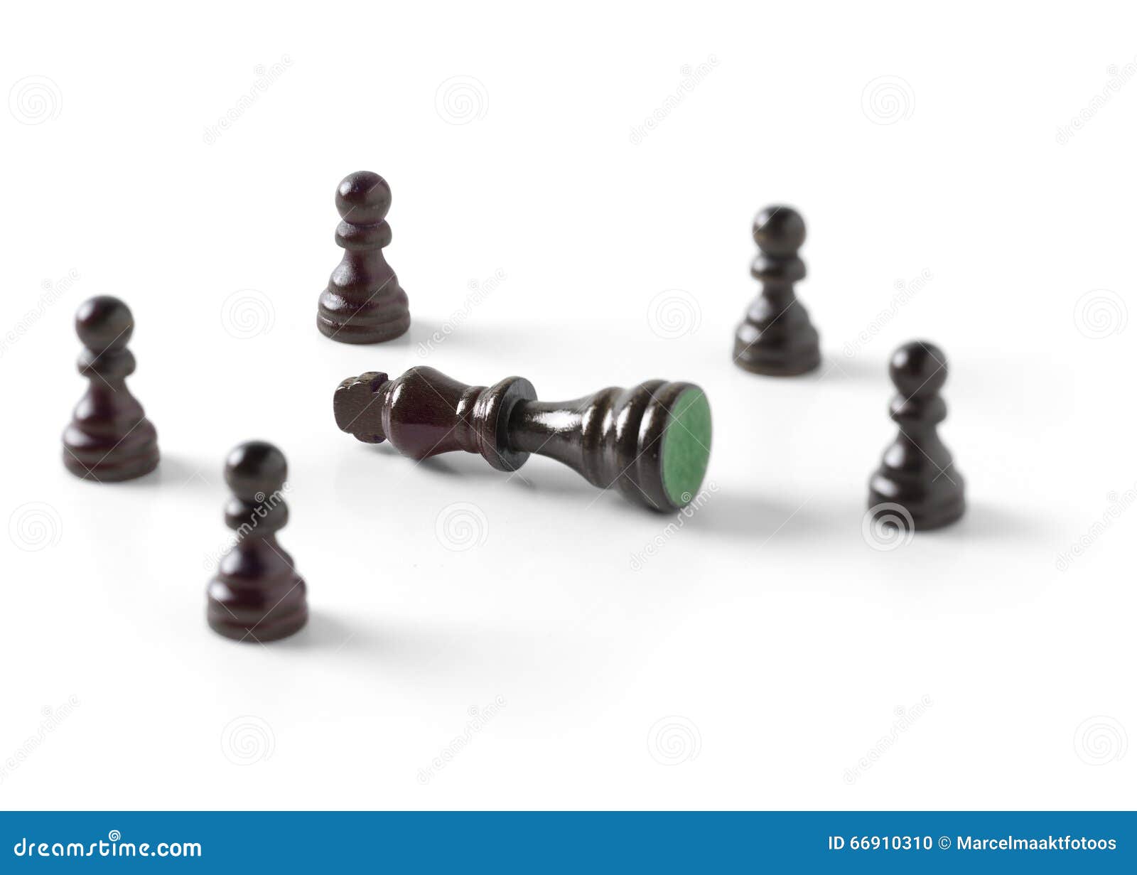 Fallen king and pawns stock photo. Image of pawns, trust - 66910310