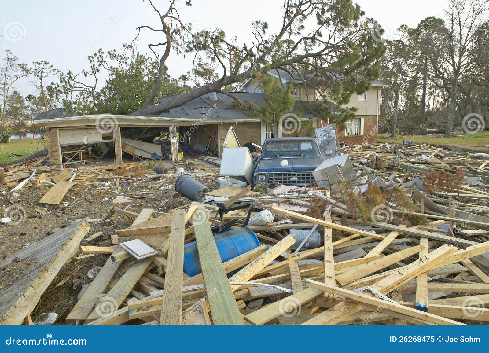 Fallen Tree and Debris in Front of House Editorial Image - Image of ...
