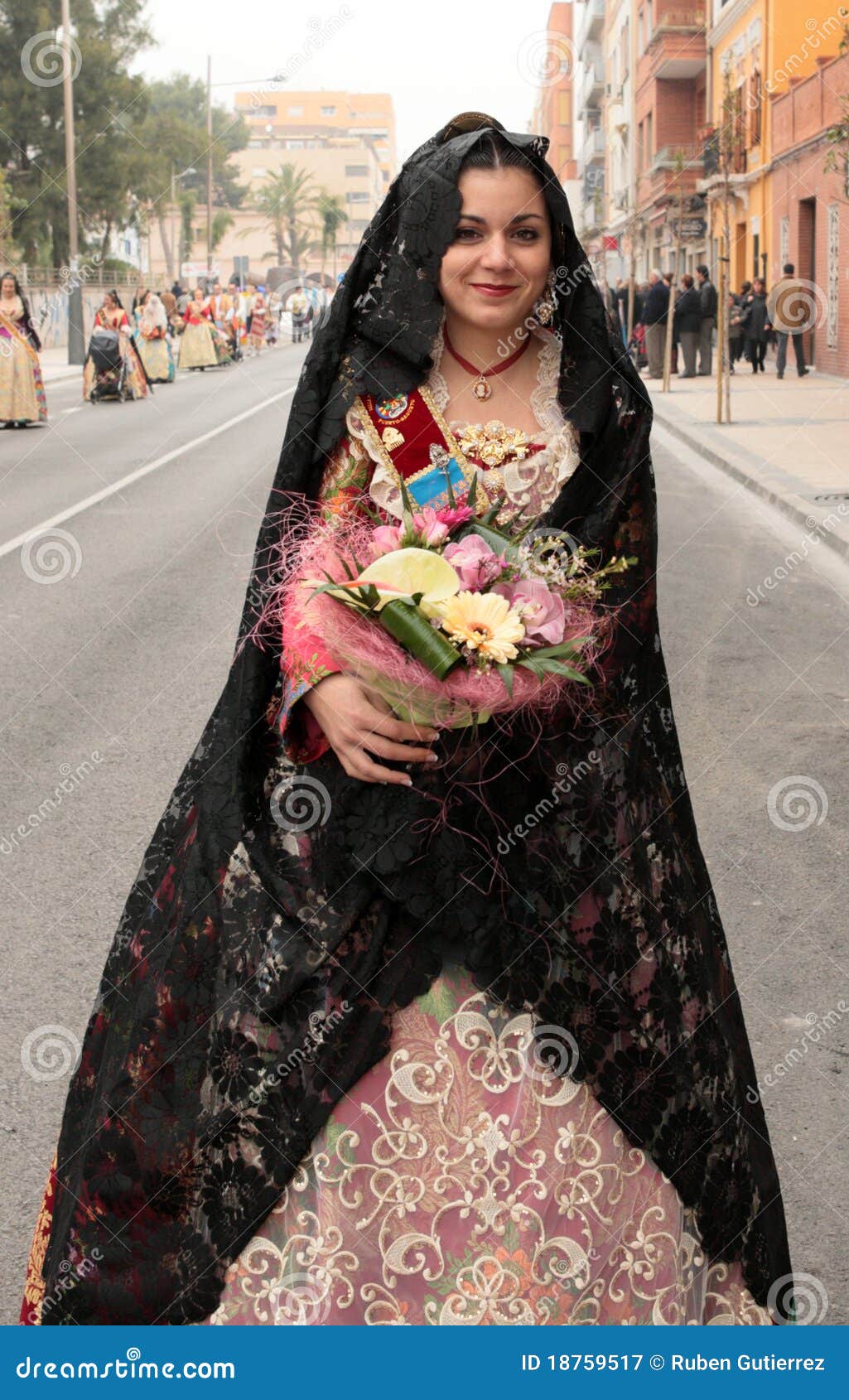 Fallera in valencia editorial photography. Image of tourism - 18759517