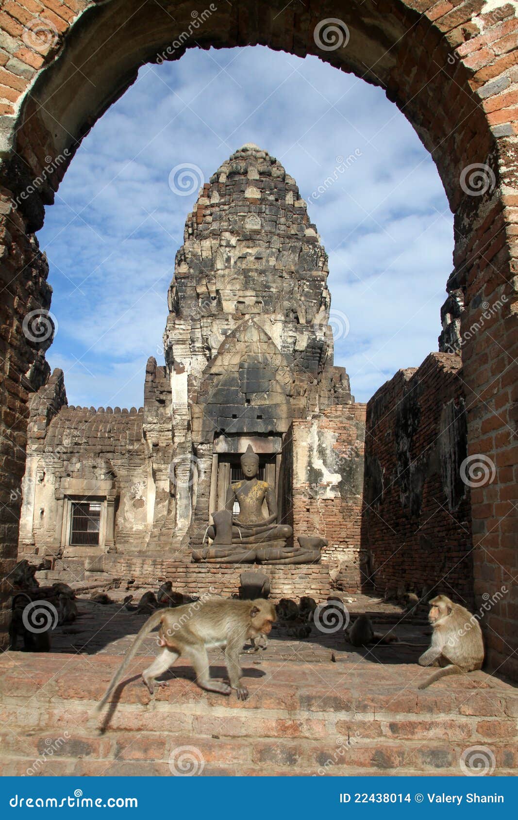 Fallhammer in Phra Prang Sam Yot Stockfoto - Bild von fallhammer, erbe ...