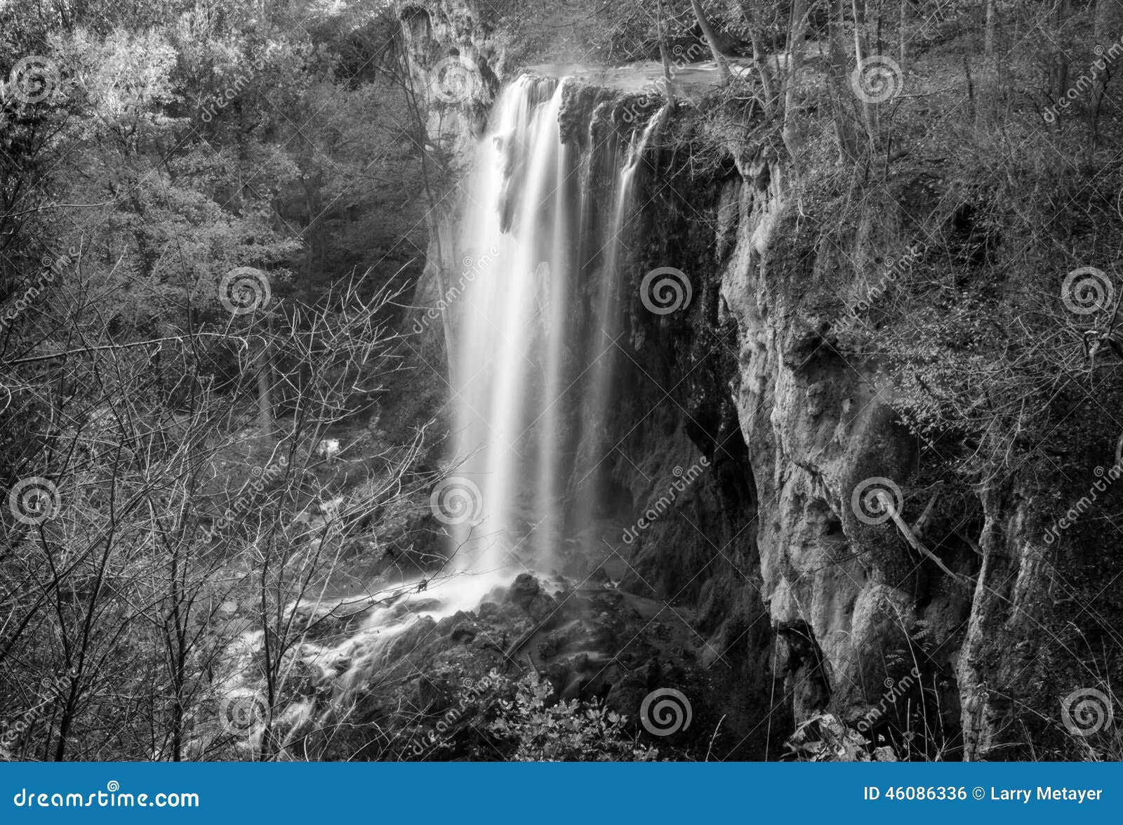 Falling Springs Waterfall, Covington, Virginia. Stock Photo - Image of ...