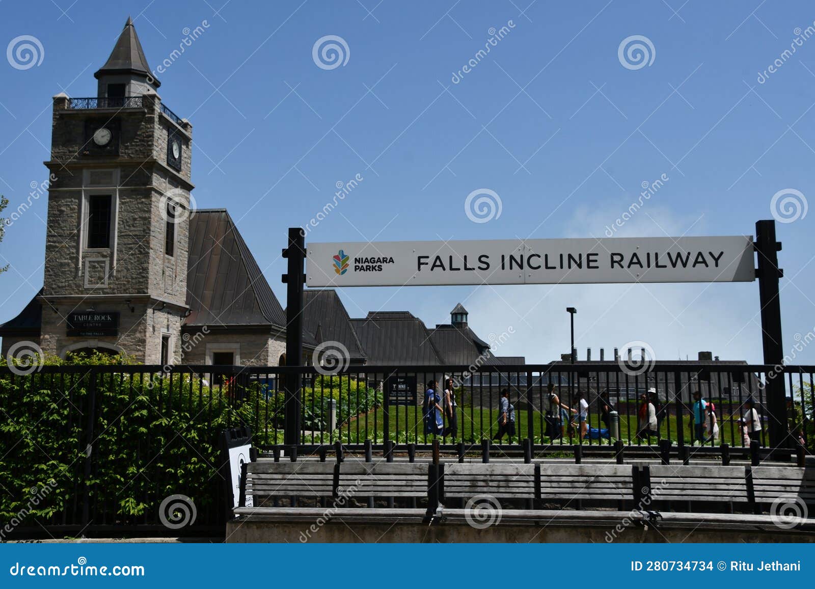 Falls Incline Railway (Funicular) at Niagara Falls in Ontario, Canada ...