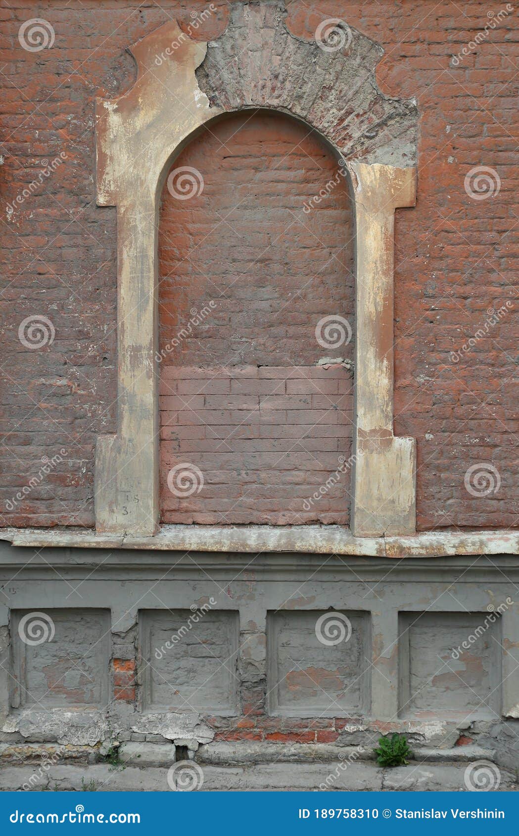 False Arched Window in an Old Brick Wall Stock Photo - Image of ...