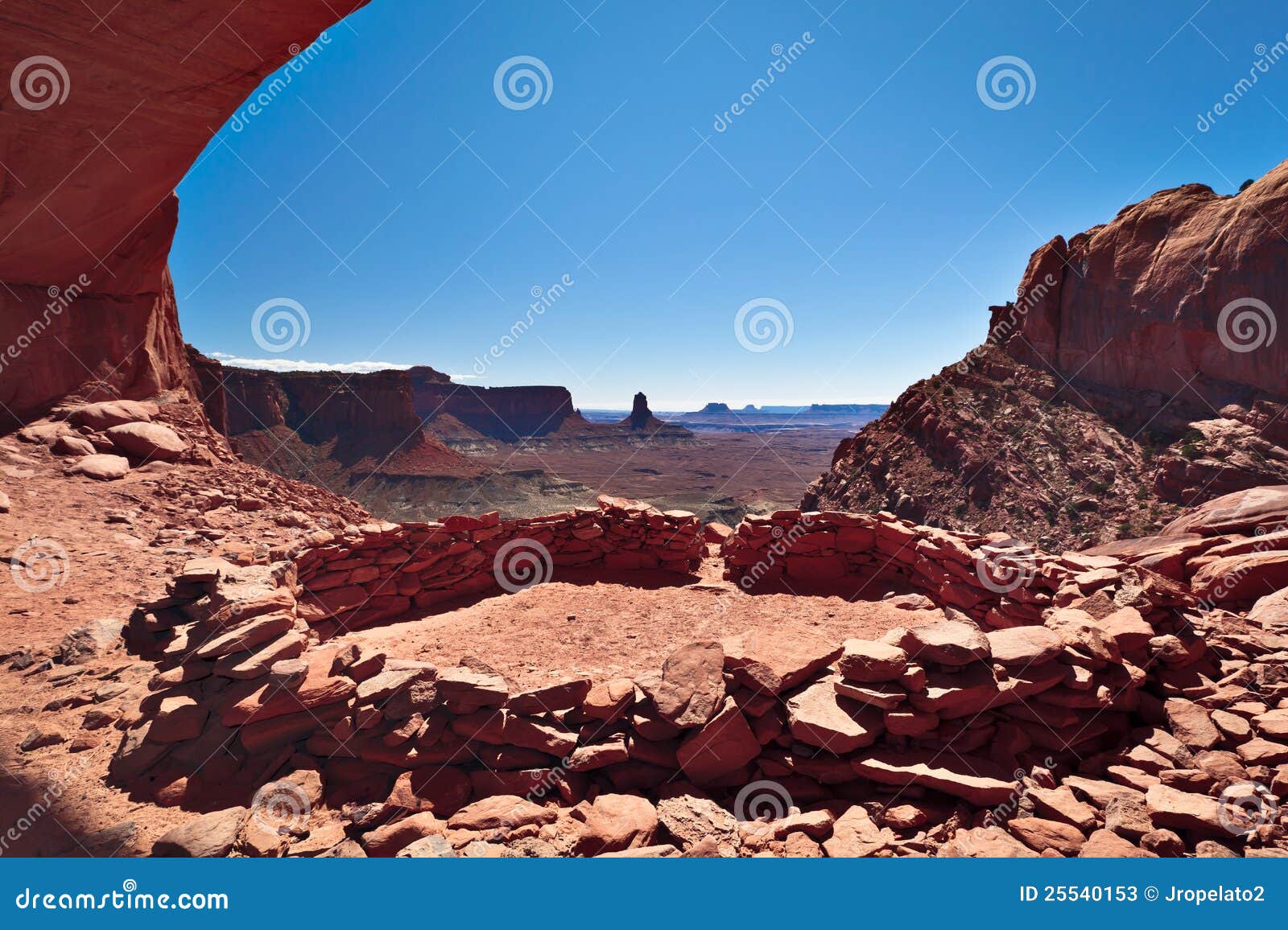 False Kiva, Canyonlands National Park Stock Image - Image of dreamscape ...