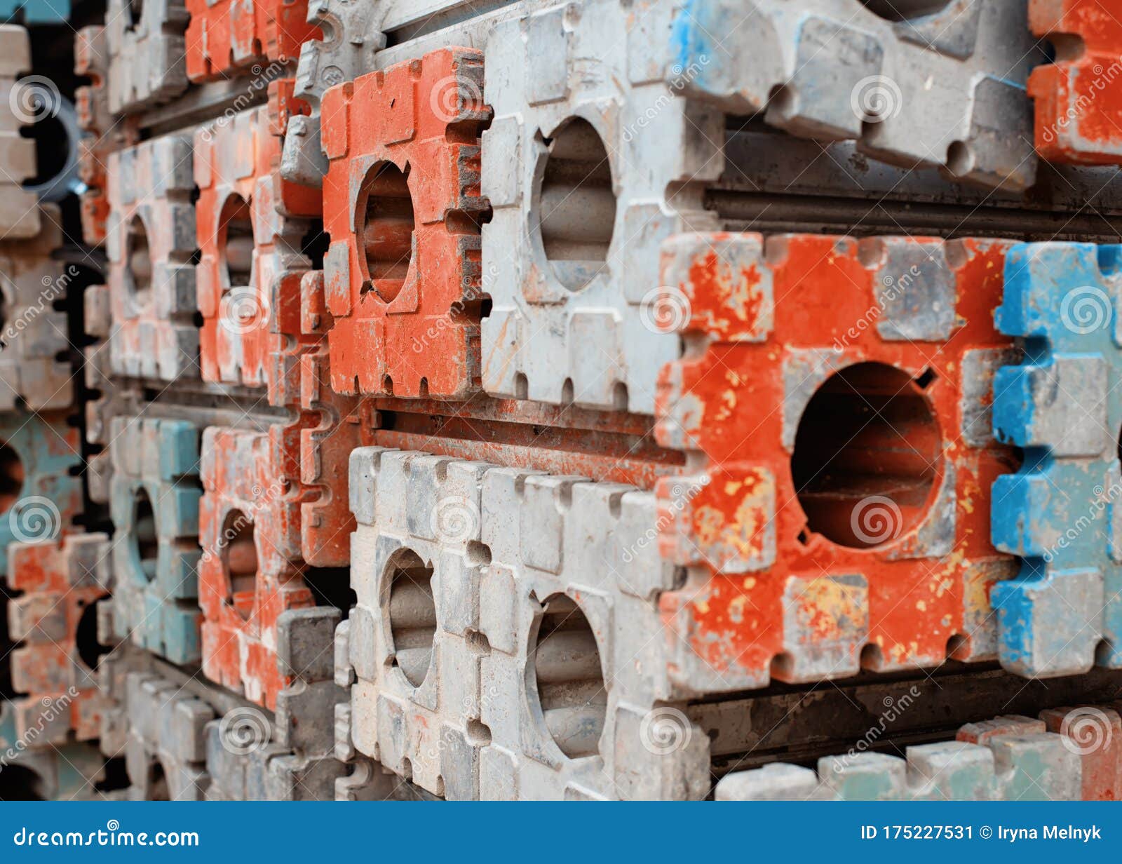 Falsework Decking System Legs for Construction of Suspended Reinforced ...