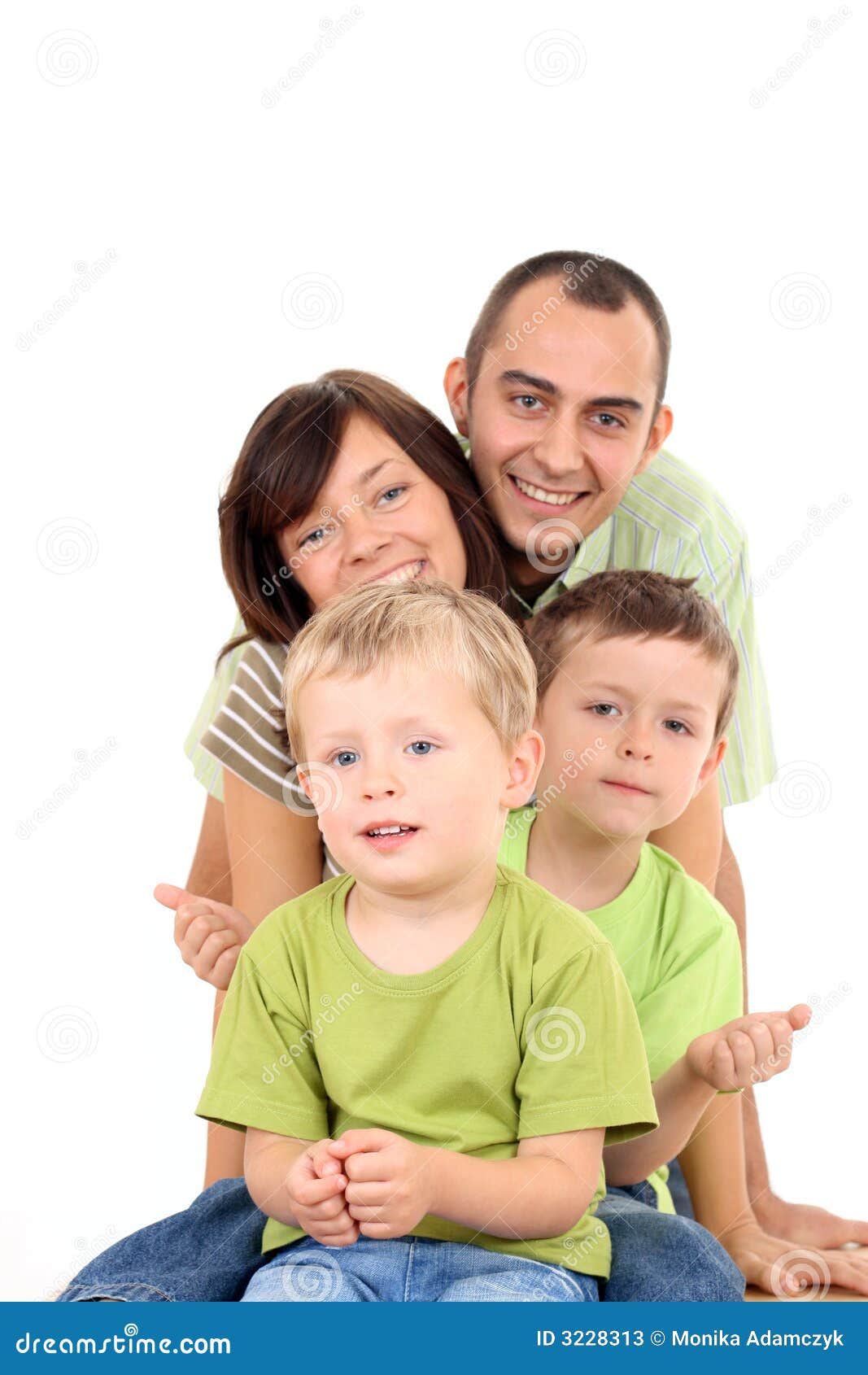 Familia feliz imagen de archivo. Imagen de felicidad, grupo - 3228313