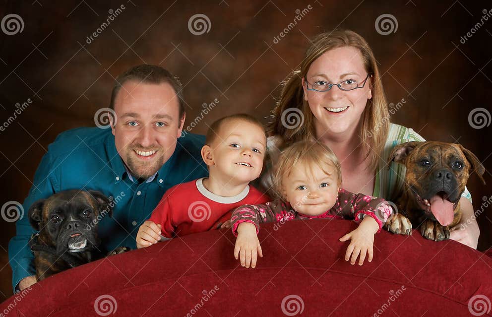 Familj Sex Fotografering För Bildbyråer Bild Av Lyckligt 2336261