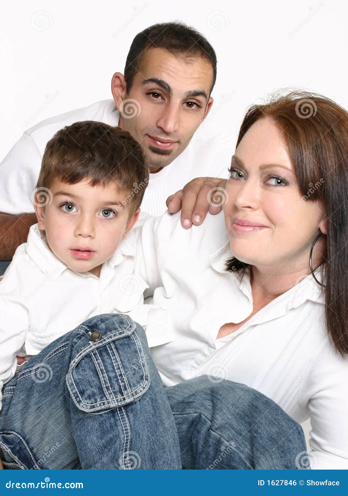 Famille multiculturelle photo stock. Image du diversité - 1627846