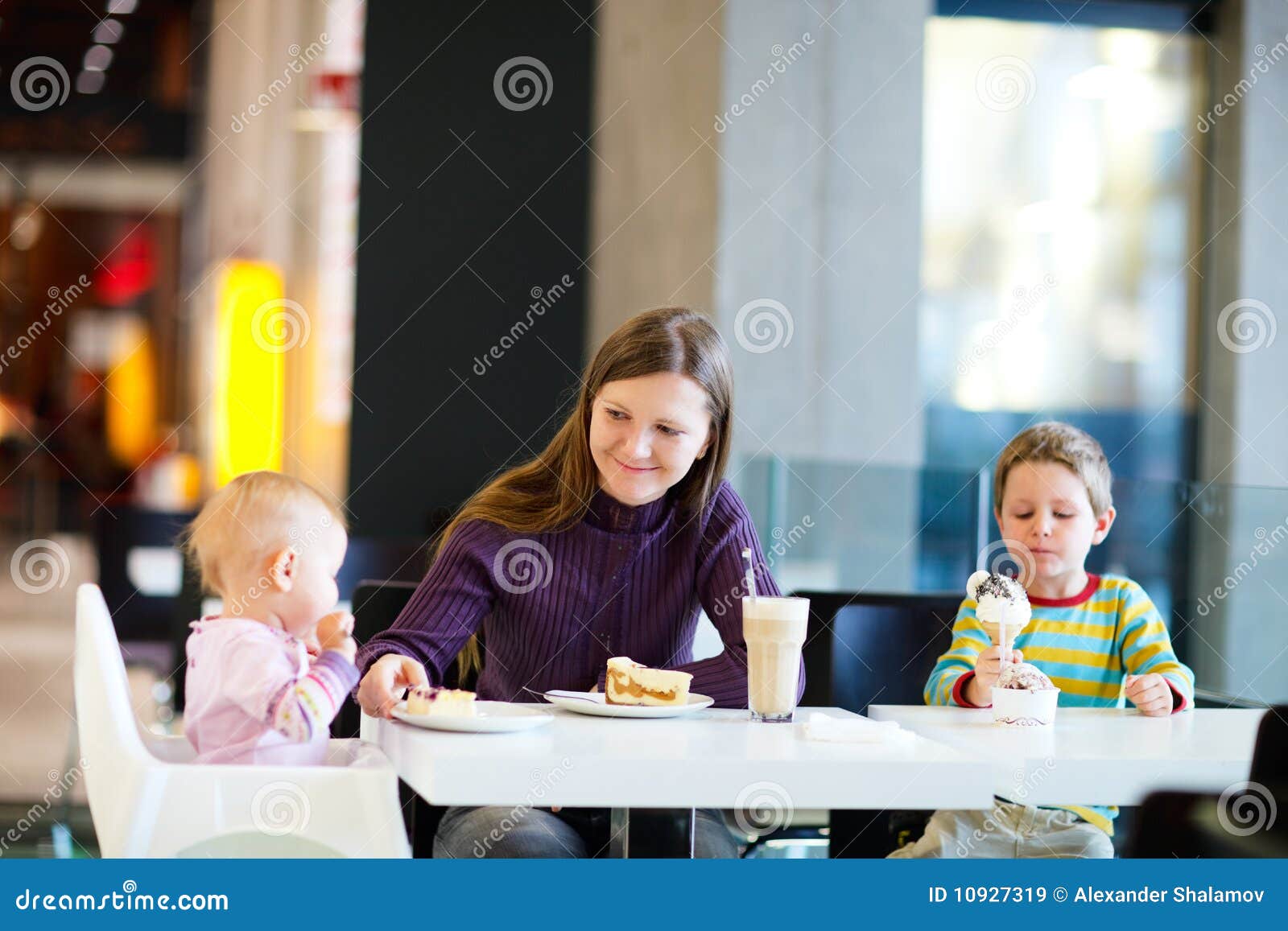 Family at cafe stock image. Image of family, restaurant - 10927319