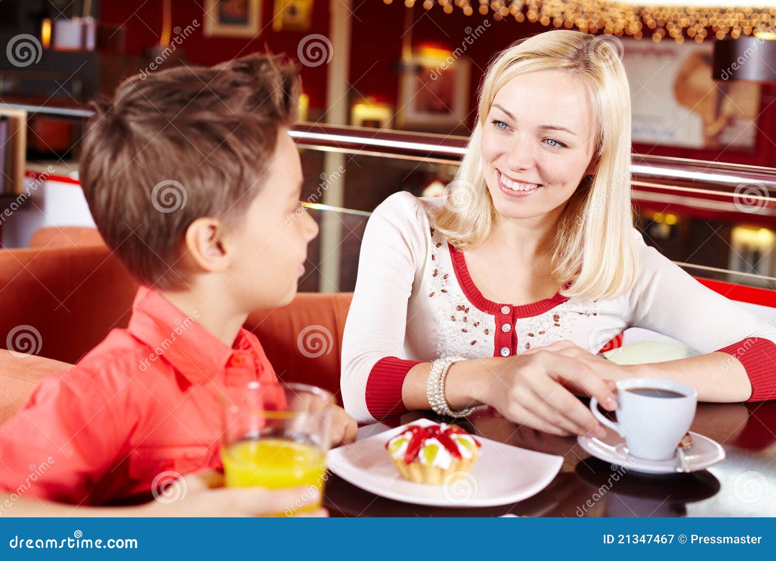 Family in cafe stock image. Image of lifestyle, mother - 21347467