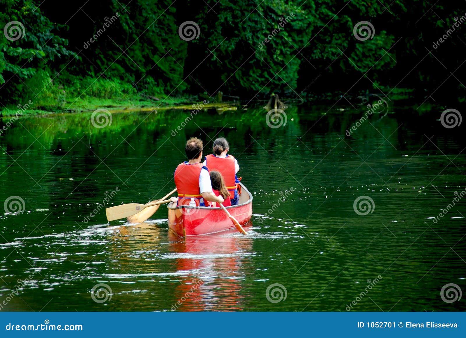 Family canoe river stock image. Image of outdoors, lake - 1052701