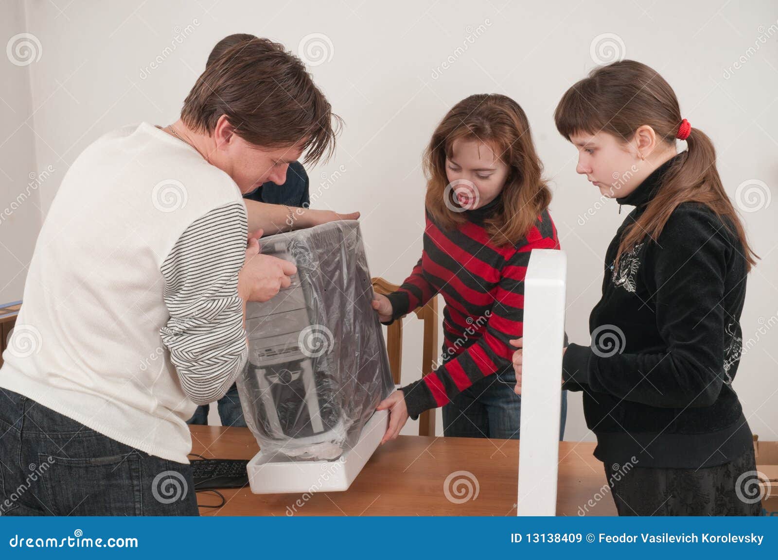 Family and the computer. stock image. Image of girl, system - 13138409