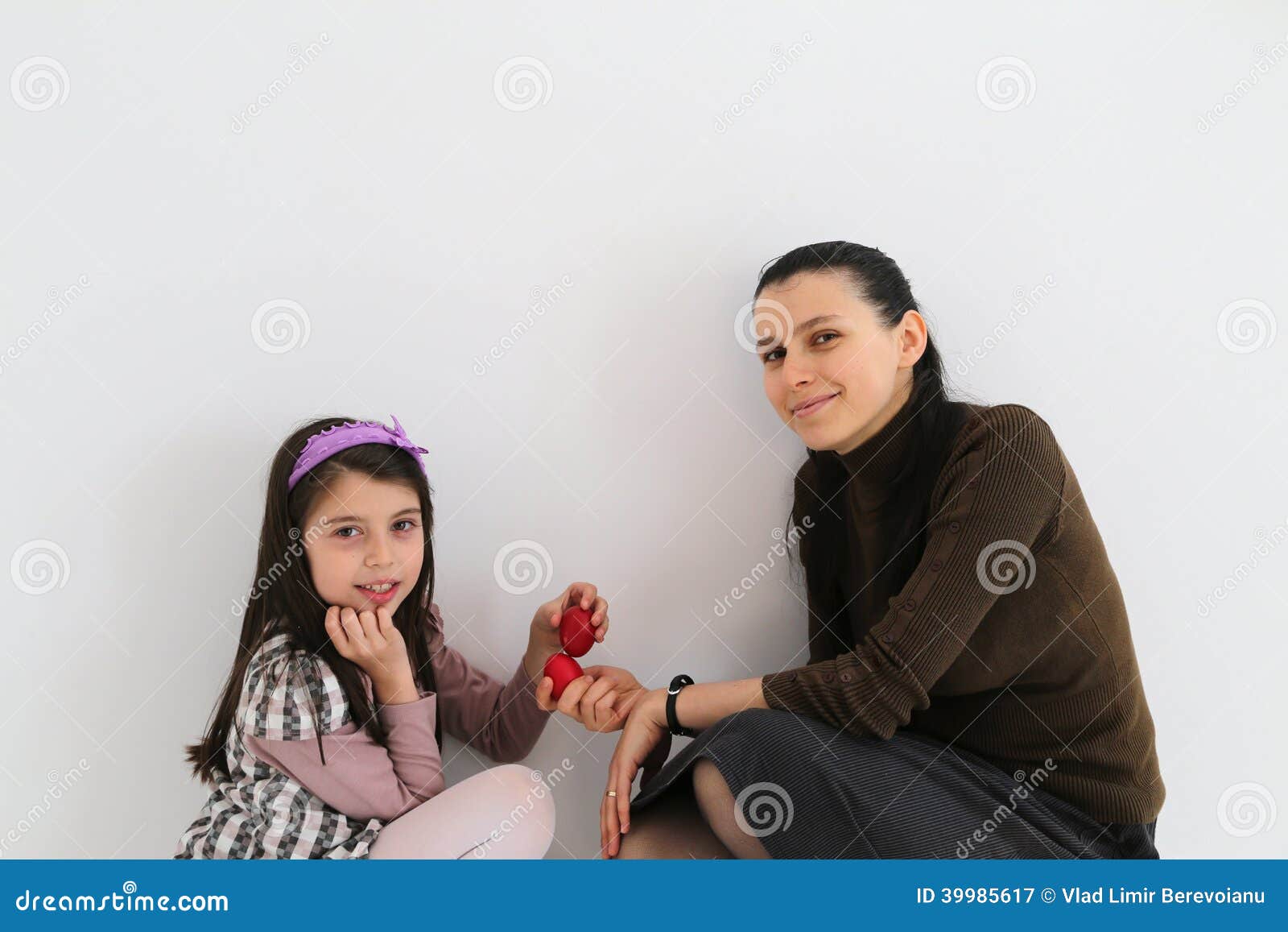 Family Cracking Easter Eggs Stock Image - Image of tradition, eggs ...