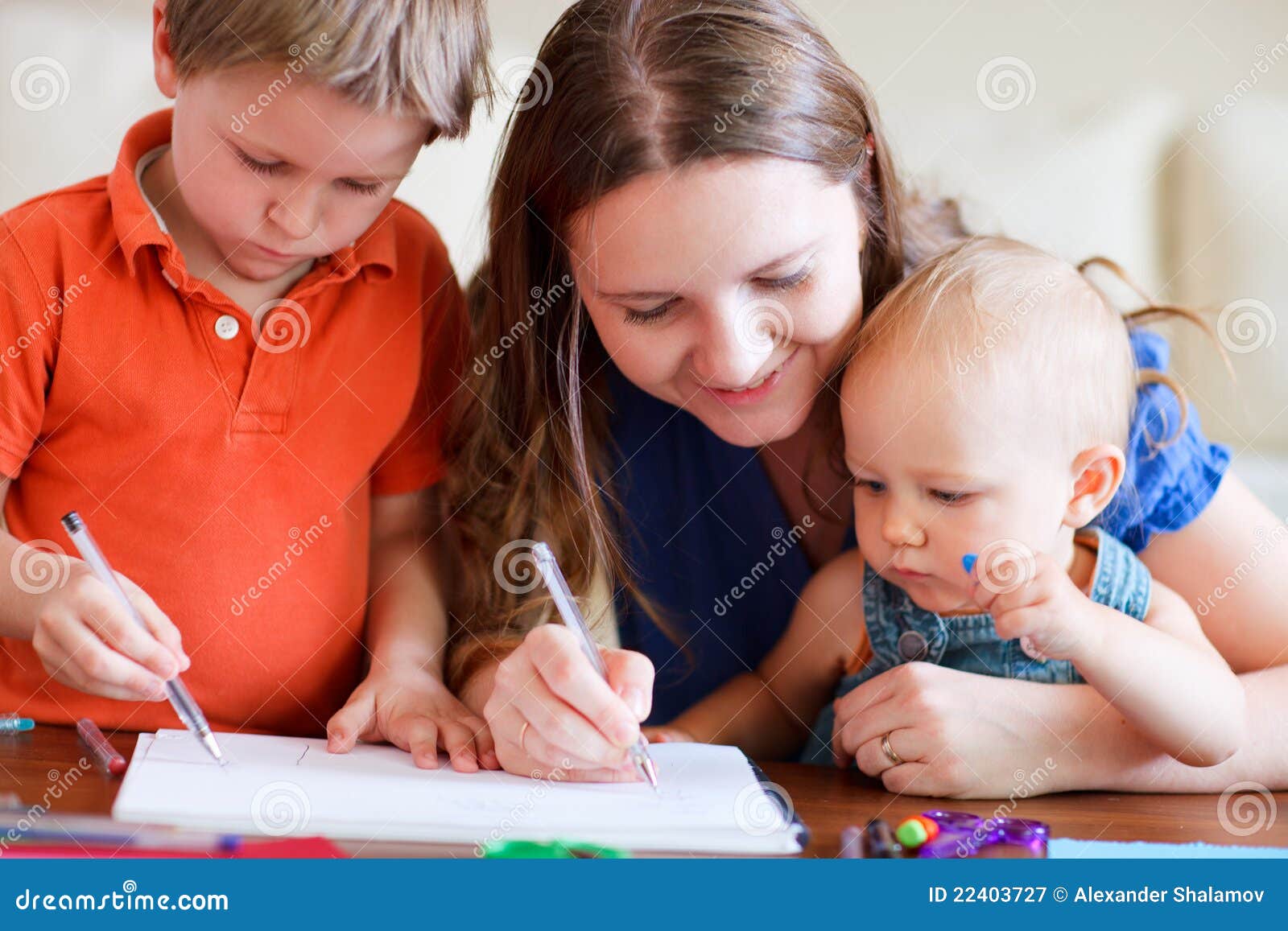 Family drawing stock image. Image of creativity, cute - 22403727