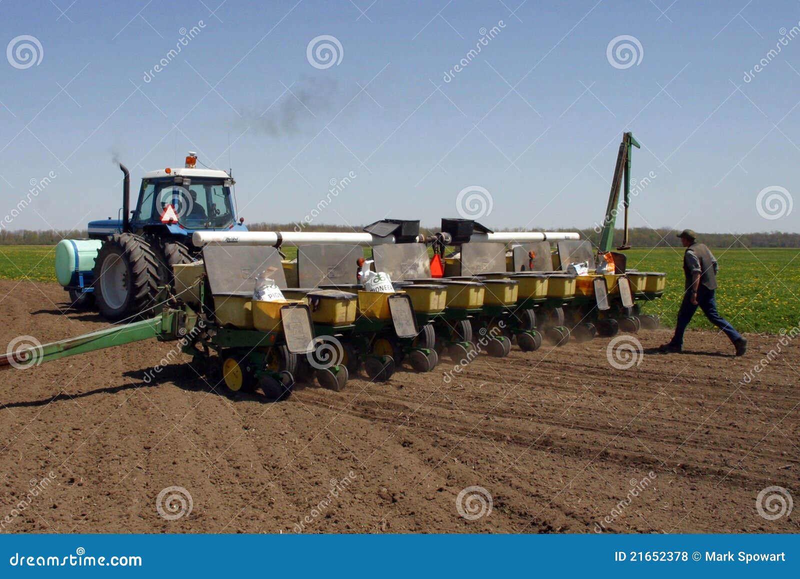 Family Farming editorial stock photo. Image of field - 21652378