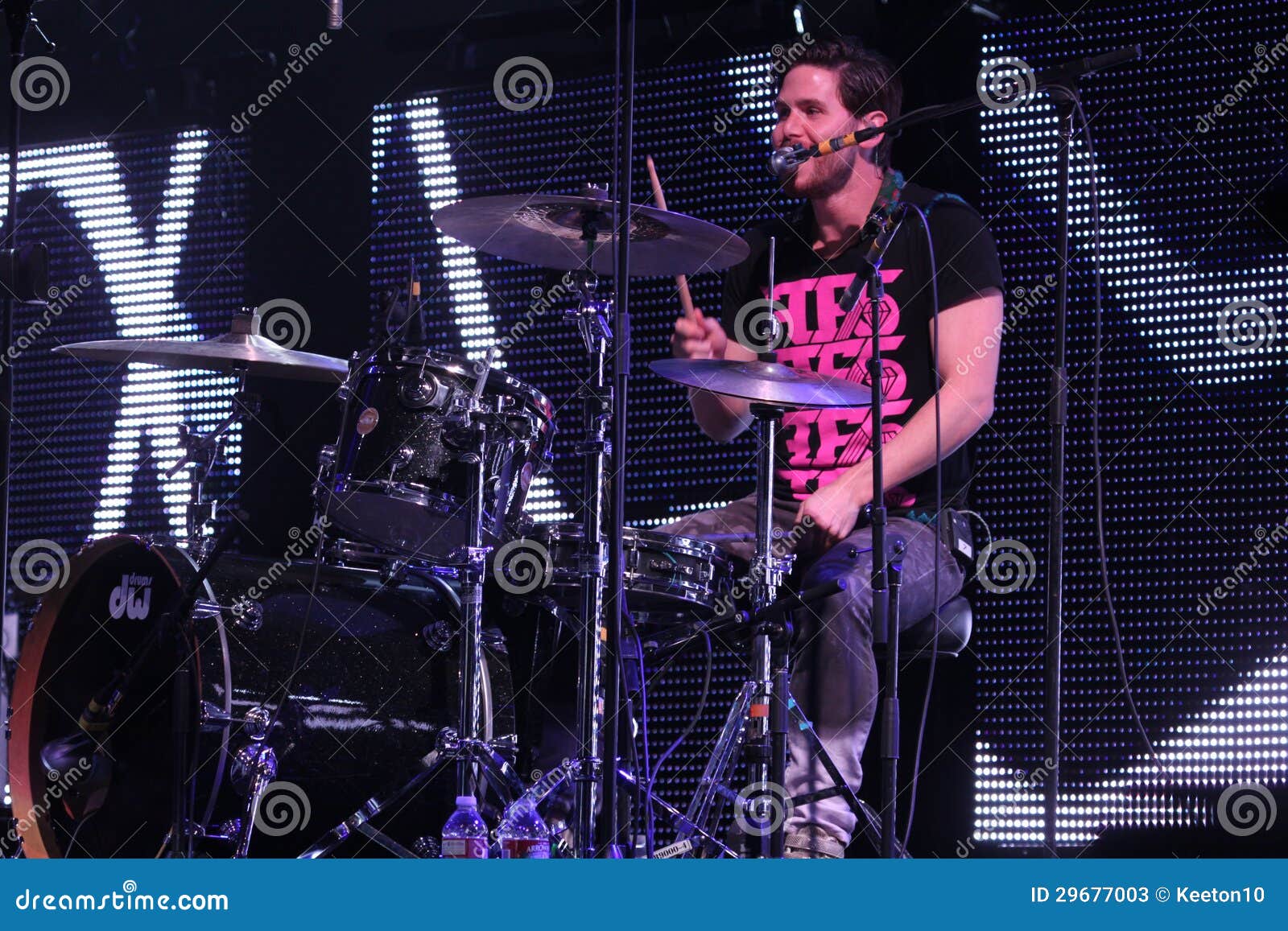 Family Force 5 editorial stock photo. Image of worship - 29677003