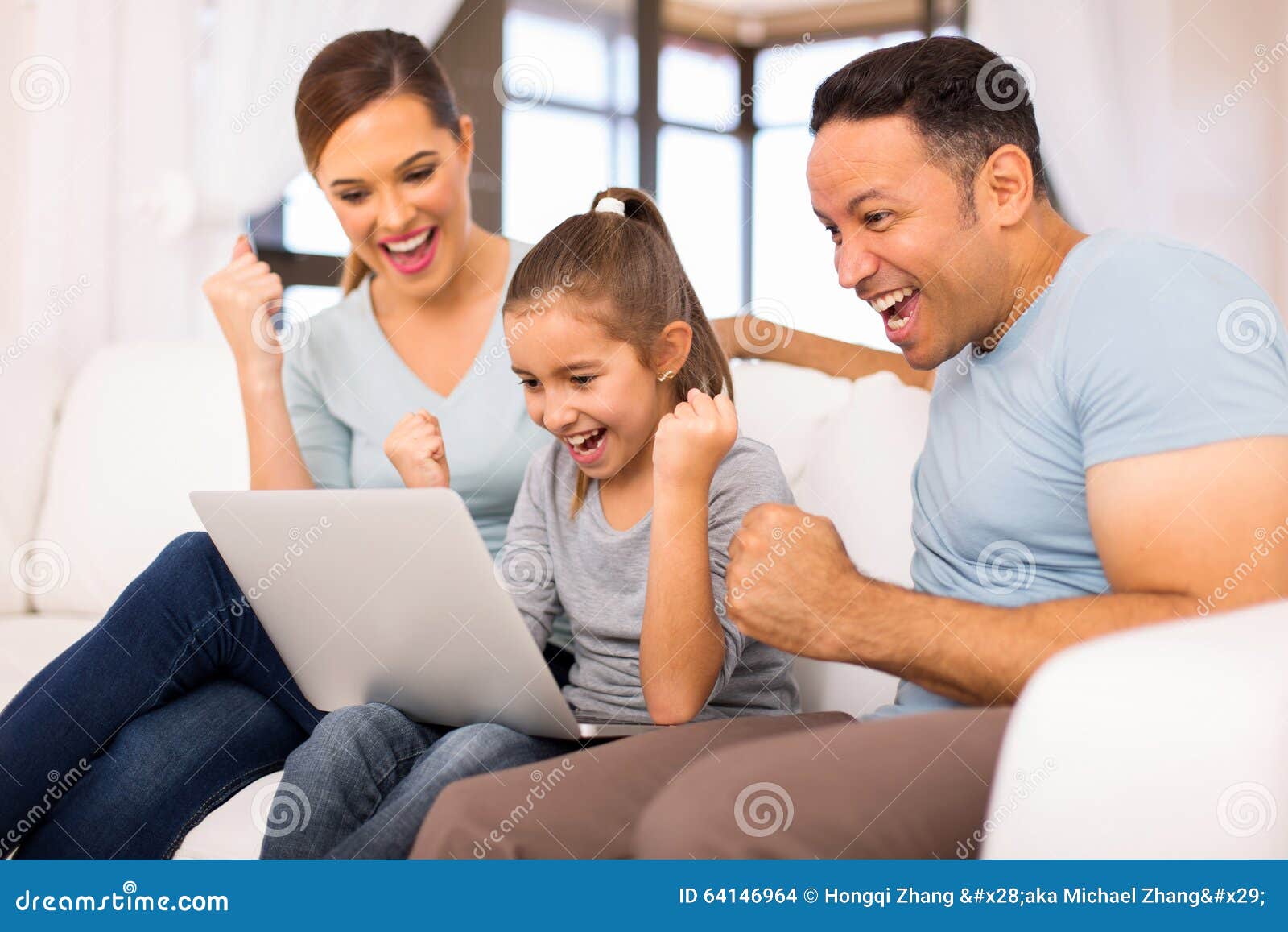 Family Looking Laptop Screen Stock Photo - Image of childhood, adult ...