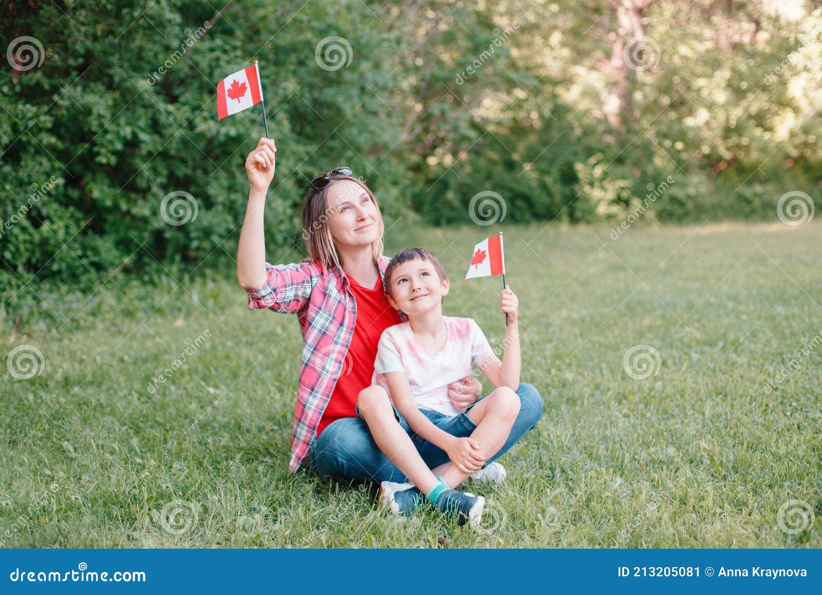 Canadian Mom Son Telegraph 8528