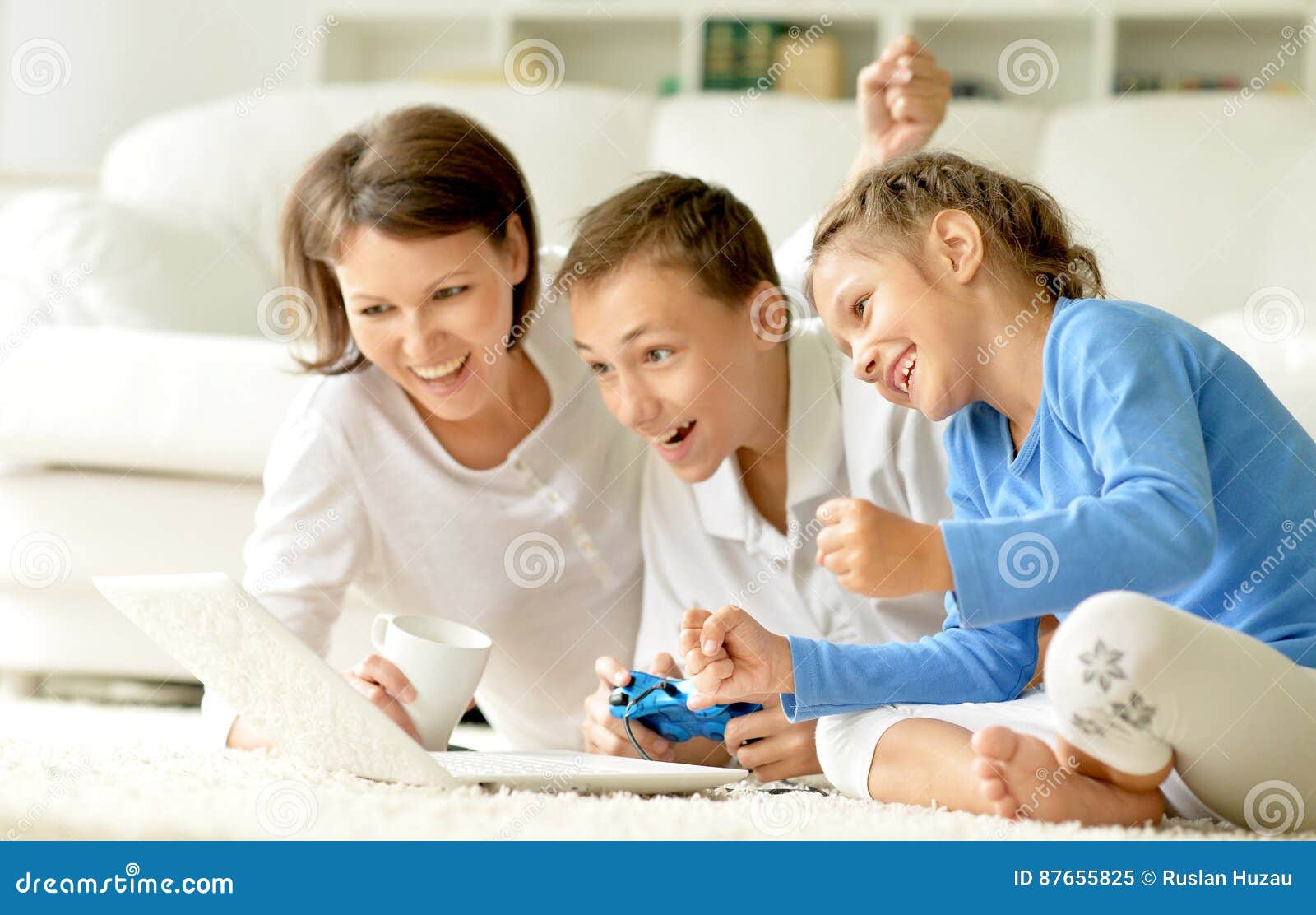 Family Playing Computer Games Stock Image - Image of playing, program ...