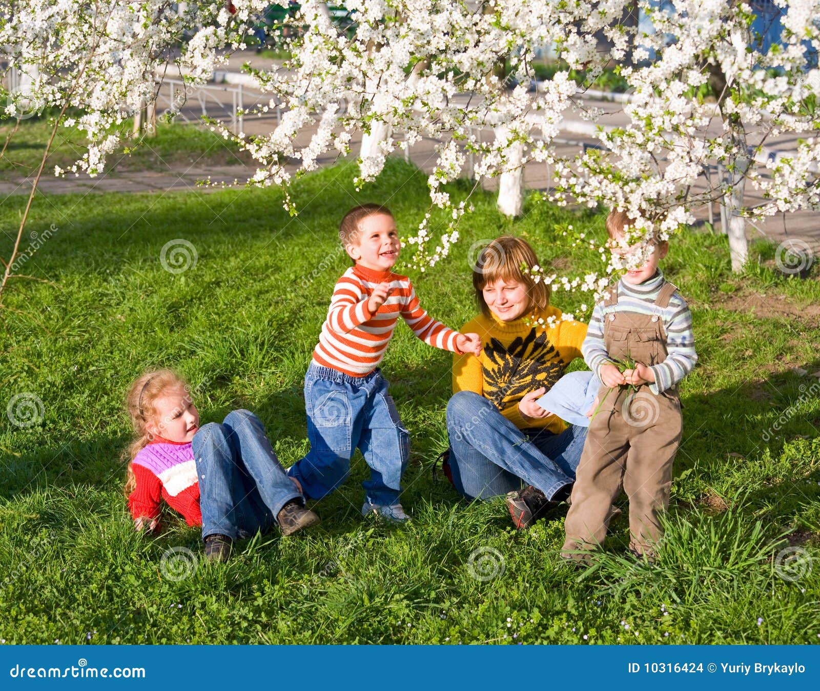 Family in spring park stock photo. Image of family, florescence - 10316424