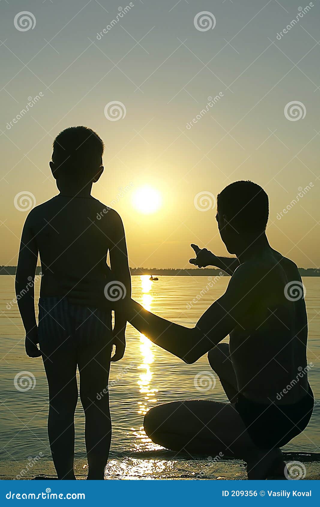 Family sunset stock photo. Image of amazing, happiness - 209356