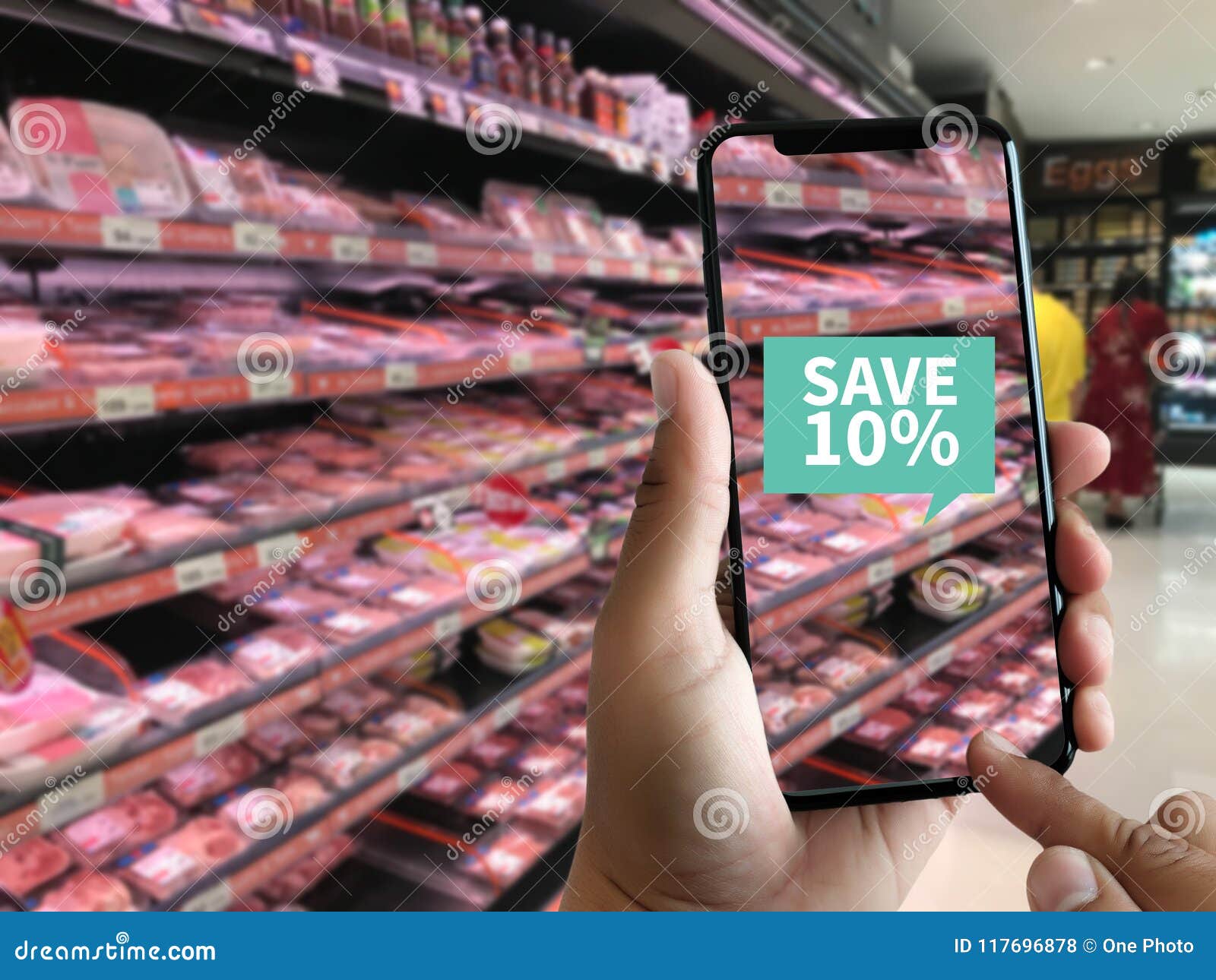 Family in the Supermarket Use Application of Augmented Reality S Stock ... Family in the Supermarket Use Application of Augmented Reality S Stock ...