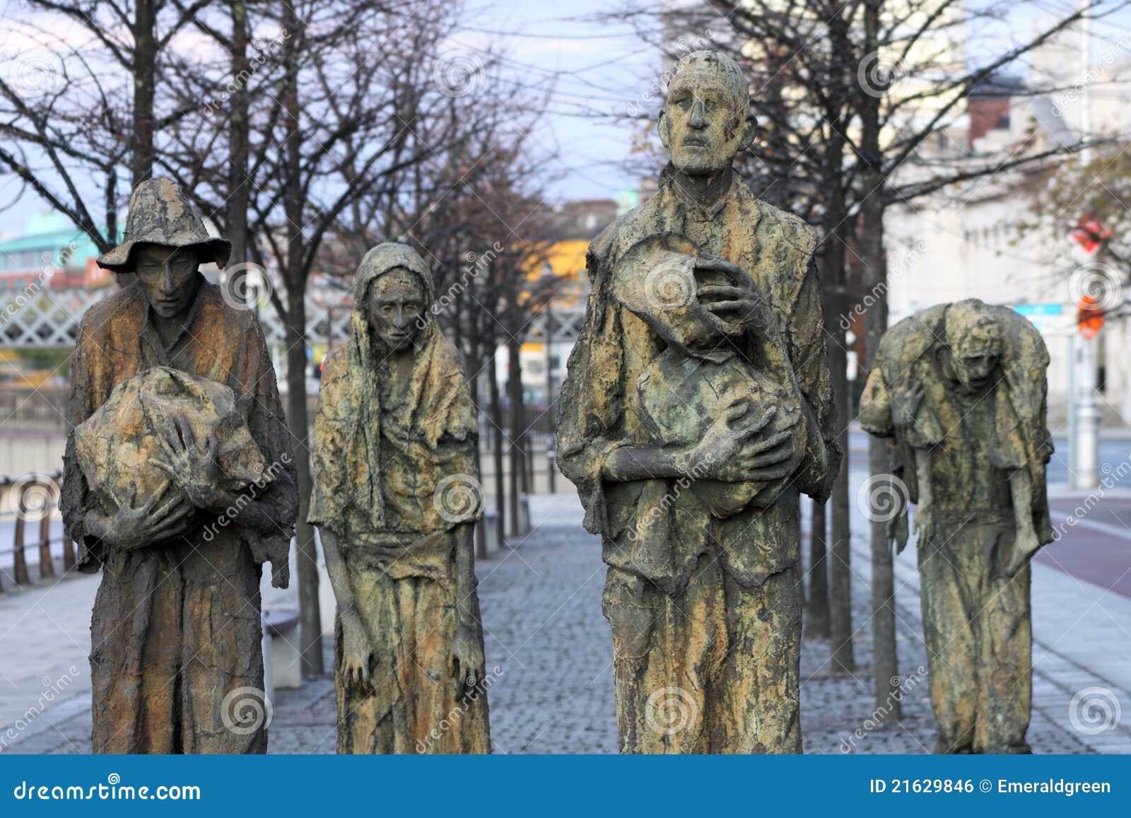 Famine Memorial Ireland editorial photo. Image of figures - 21629846